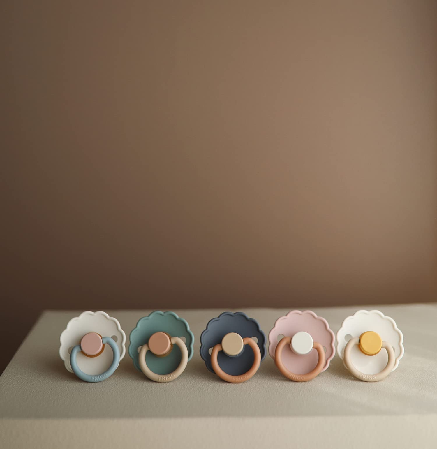 FRIGG Daisy Natural Rubber Baby Pacifier | Made in Denmark | BPA-Free (Chamomile/Peach Bronze, 0-6 Months) 2-Pack