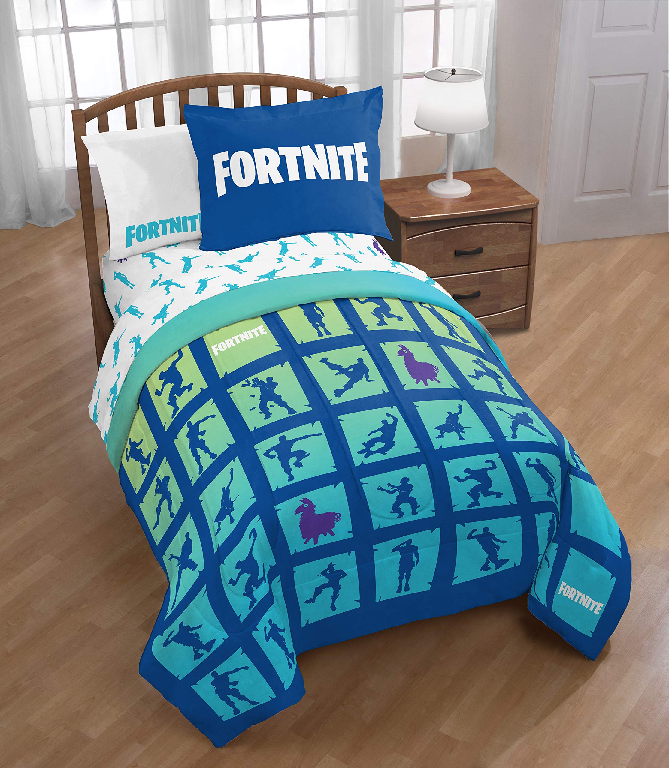 Fortnite Gaming Boys Twin Comforter, Sheet Set & Bonus Sham (5 Piece Bed in A Bag) + Backpack Shown in Image!
