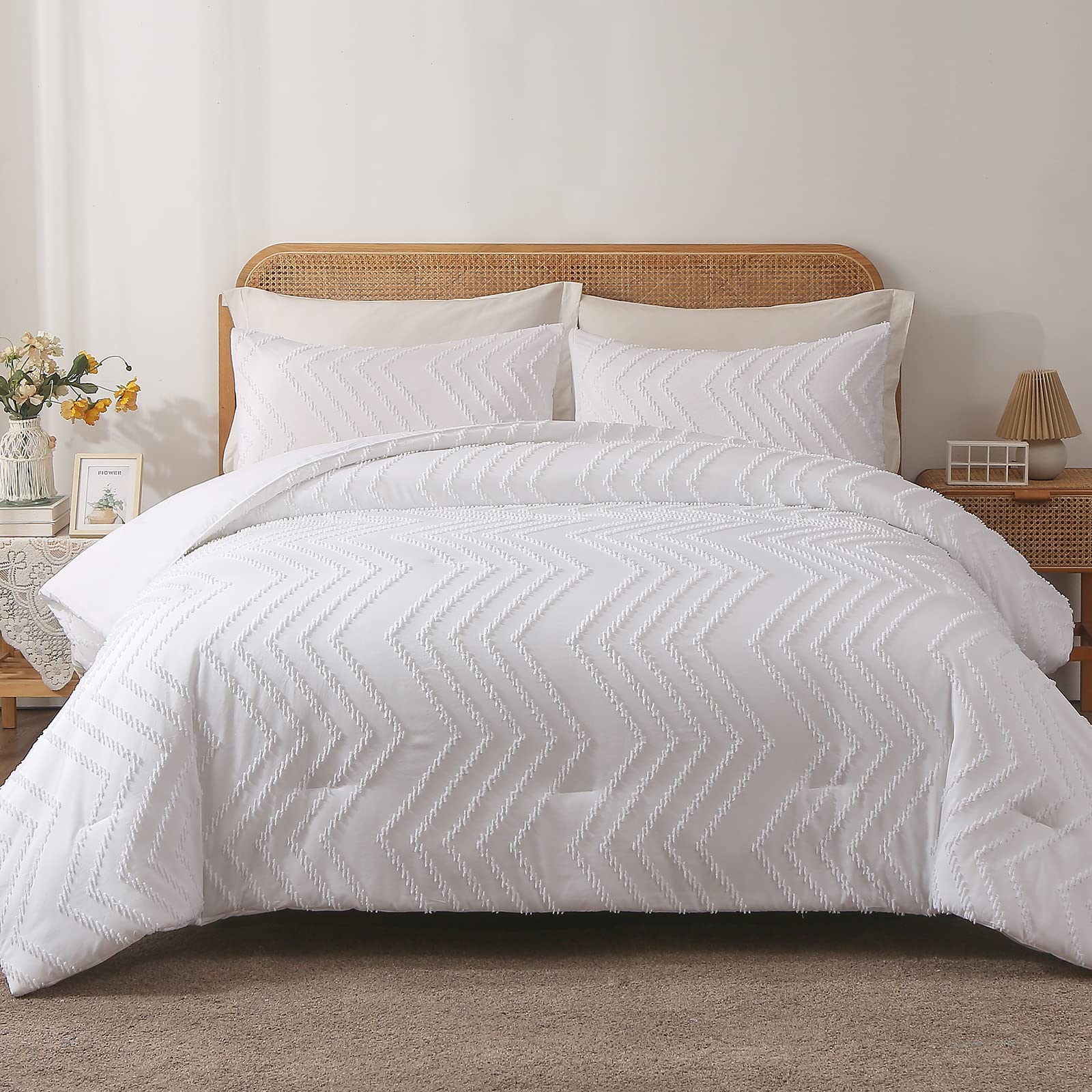 FLYMME Light Pink Comforter Set King 3 Pieces, Soft Lightweight Pom Pom Microfiber Bedding Sets for All Season, Boho Shabby Chic Pink King Size Comforter Sets for Girls, 90'' x 104''