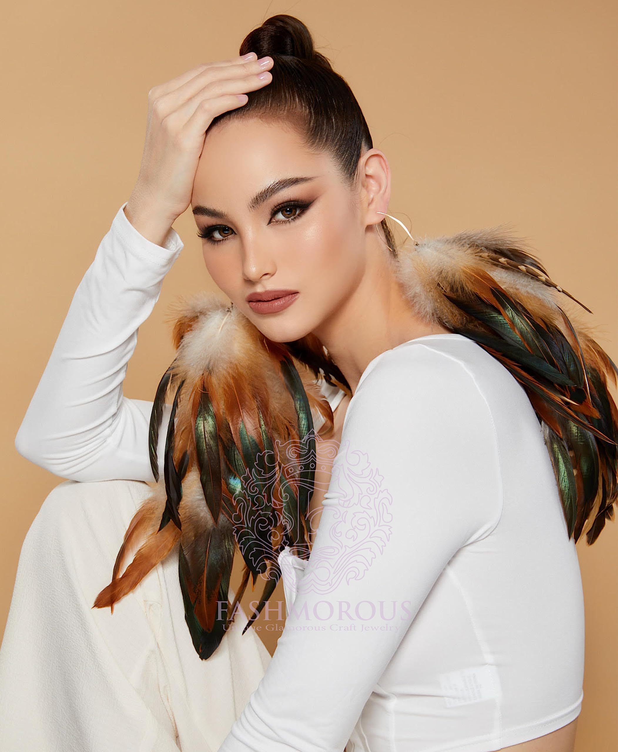 Fashmorous Dangle Earrings for Women Fashion Nature Feather Earrings for Women Fashion Feather Earrings with Leaf Shape Hook