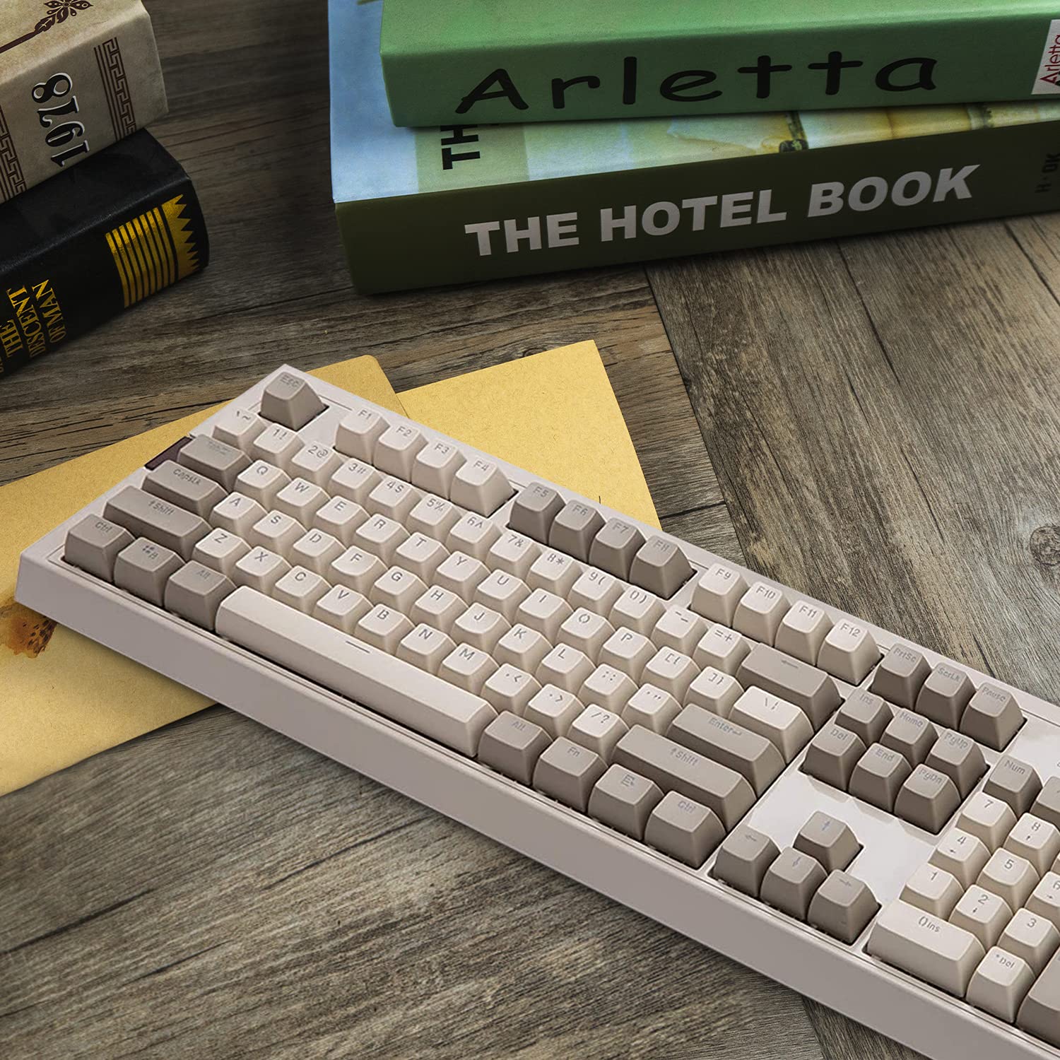 FLAGPOWER AK510 Retro RGB Mechanical Gaming Keyboard 104 Keys Anti-Ghosting - PBT SA Spherical Keycaps - Classic Grey-White Matching - RGB Backlight - Blue Switches
