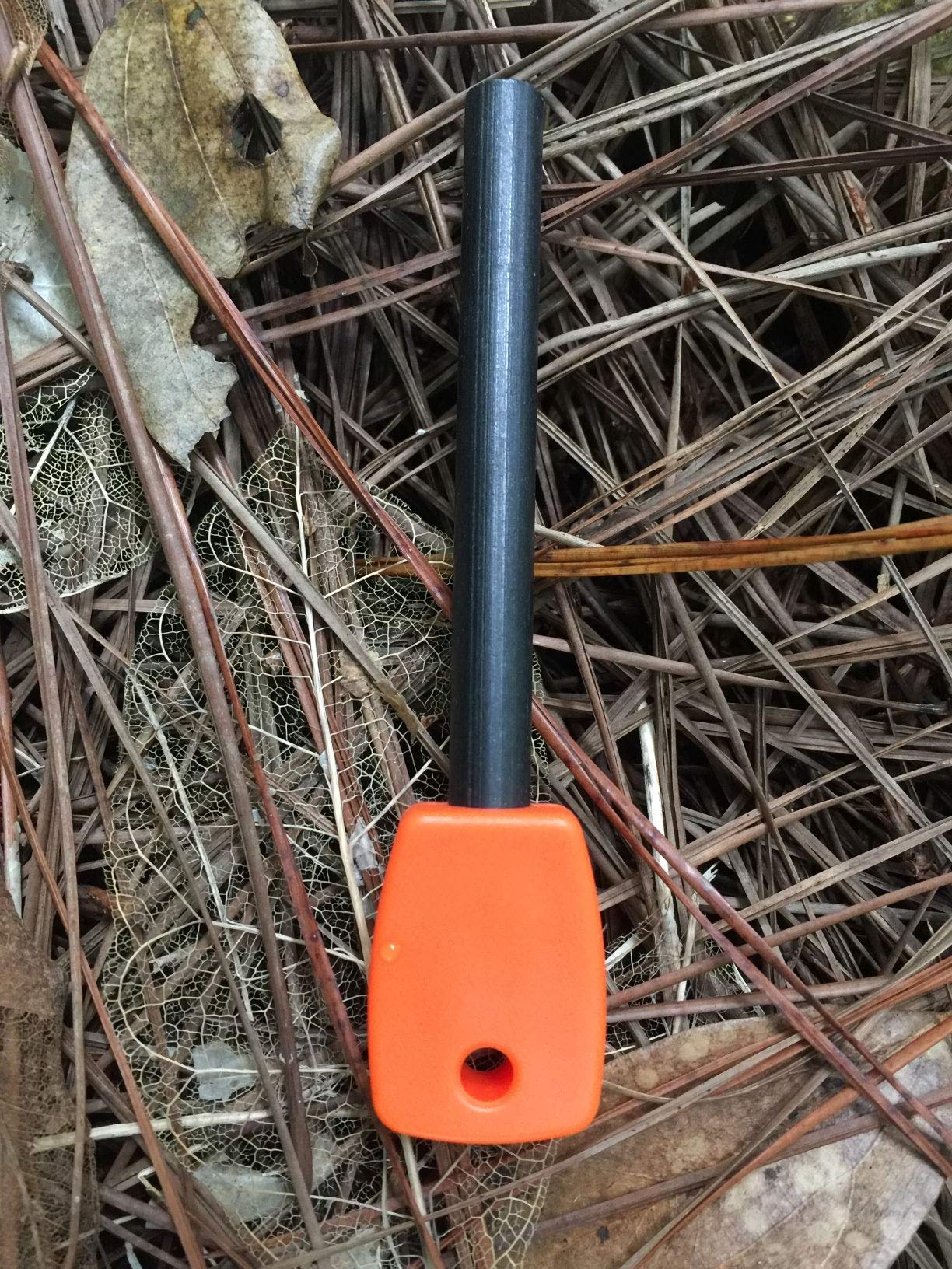 FOSTAR 3 PCS Tactical Ferro (Ferrocerium) Rods, Bushcraft Flint Fire Starter with Easy Grip Handle, 5/16 Inch Thick Waterproof Fire Steel Magnesium Camping Tool Kit (Orange)