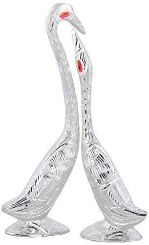 Garden Of Arts Metal Pair Kissing Duck Showpiece (6x3x18cm, Silver)