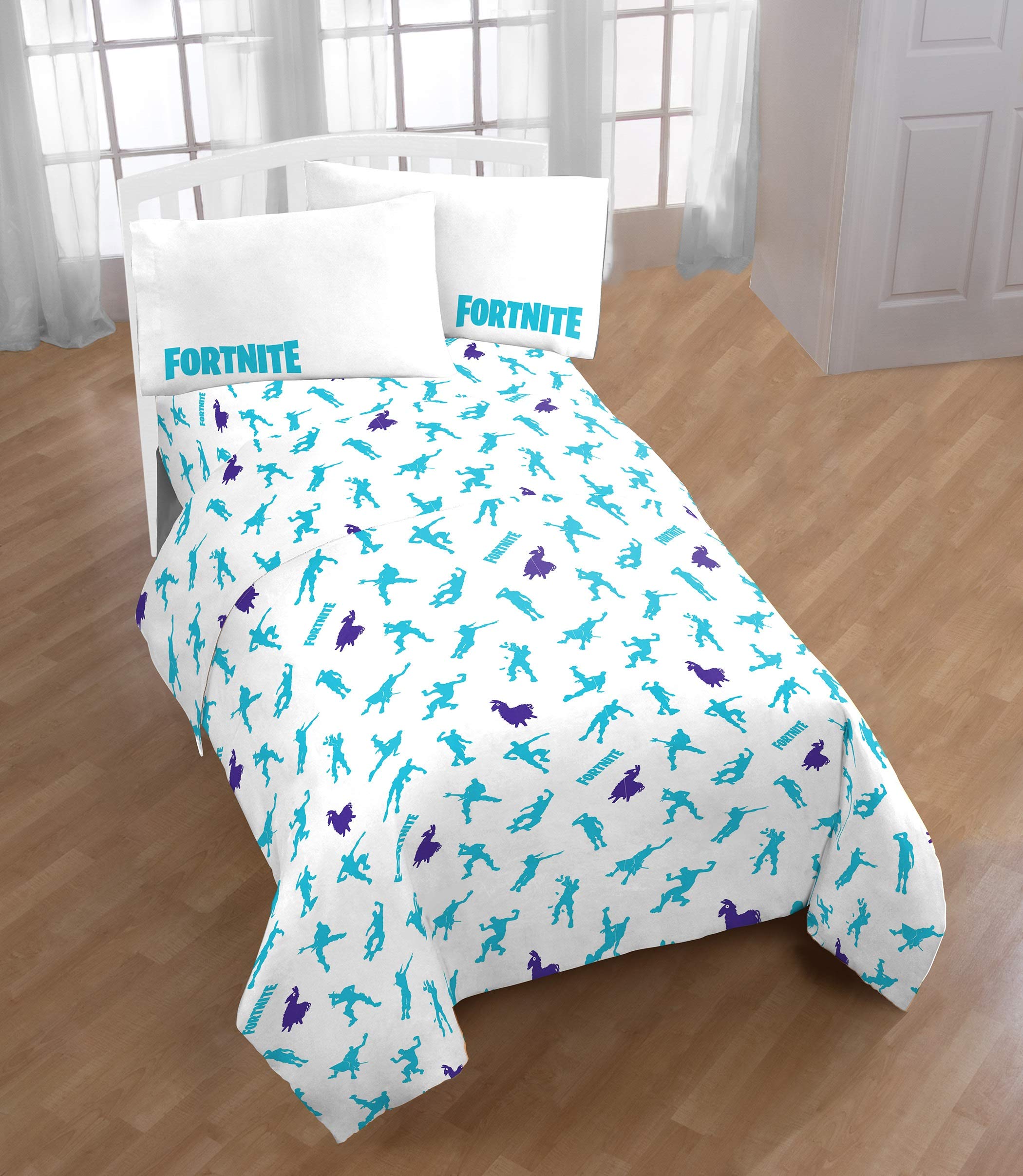 Fortnite Gaming Boys Twin Comforter, Sheet Set & Bonus Sham (5 Piece Bed in A Bag) + Backpack Shown in Image!
