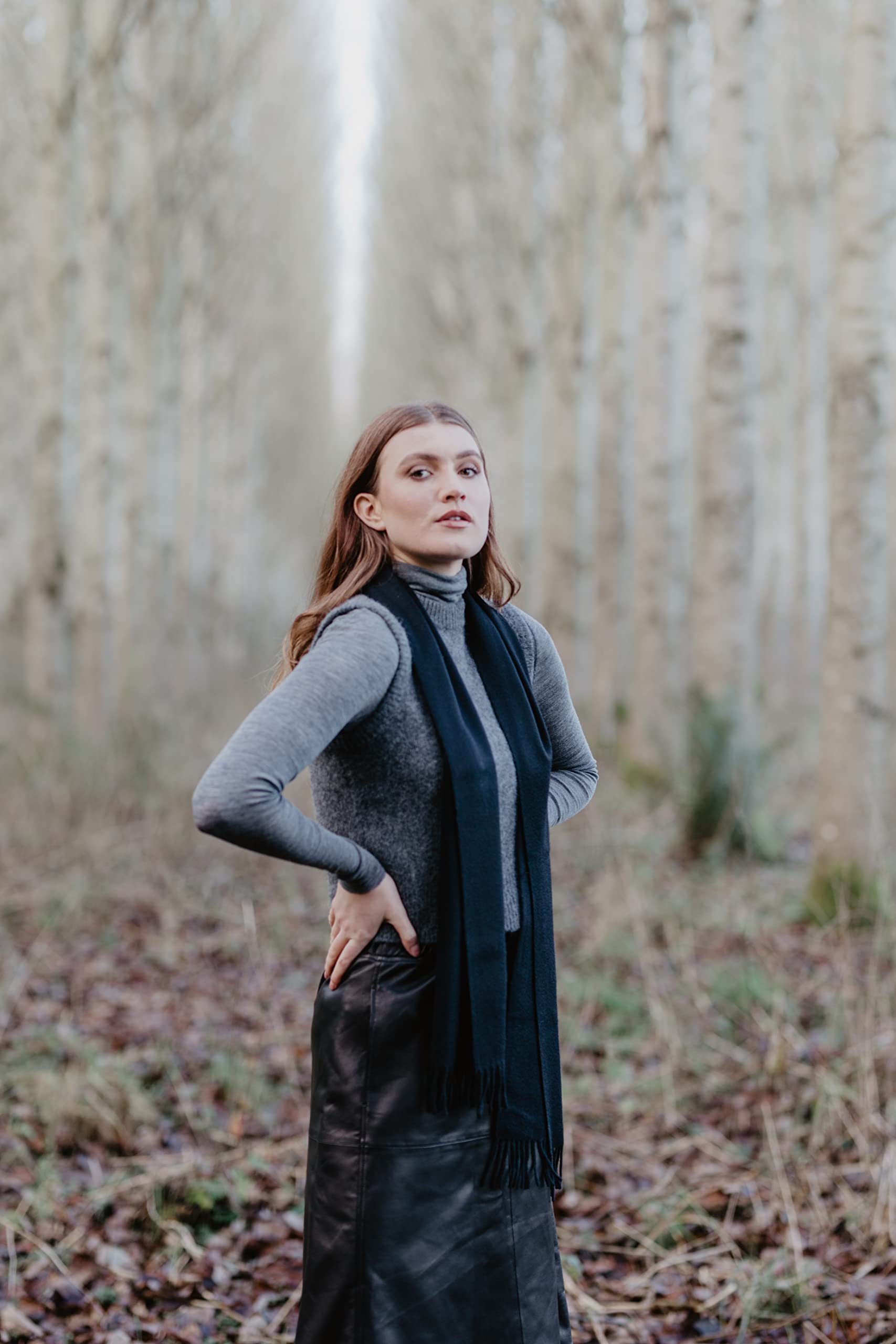 Glen Isla 100% Cashmere Scarf Plain Black - Made In Scotland