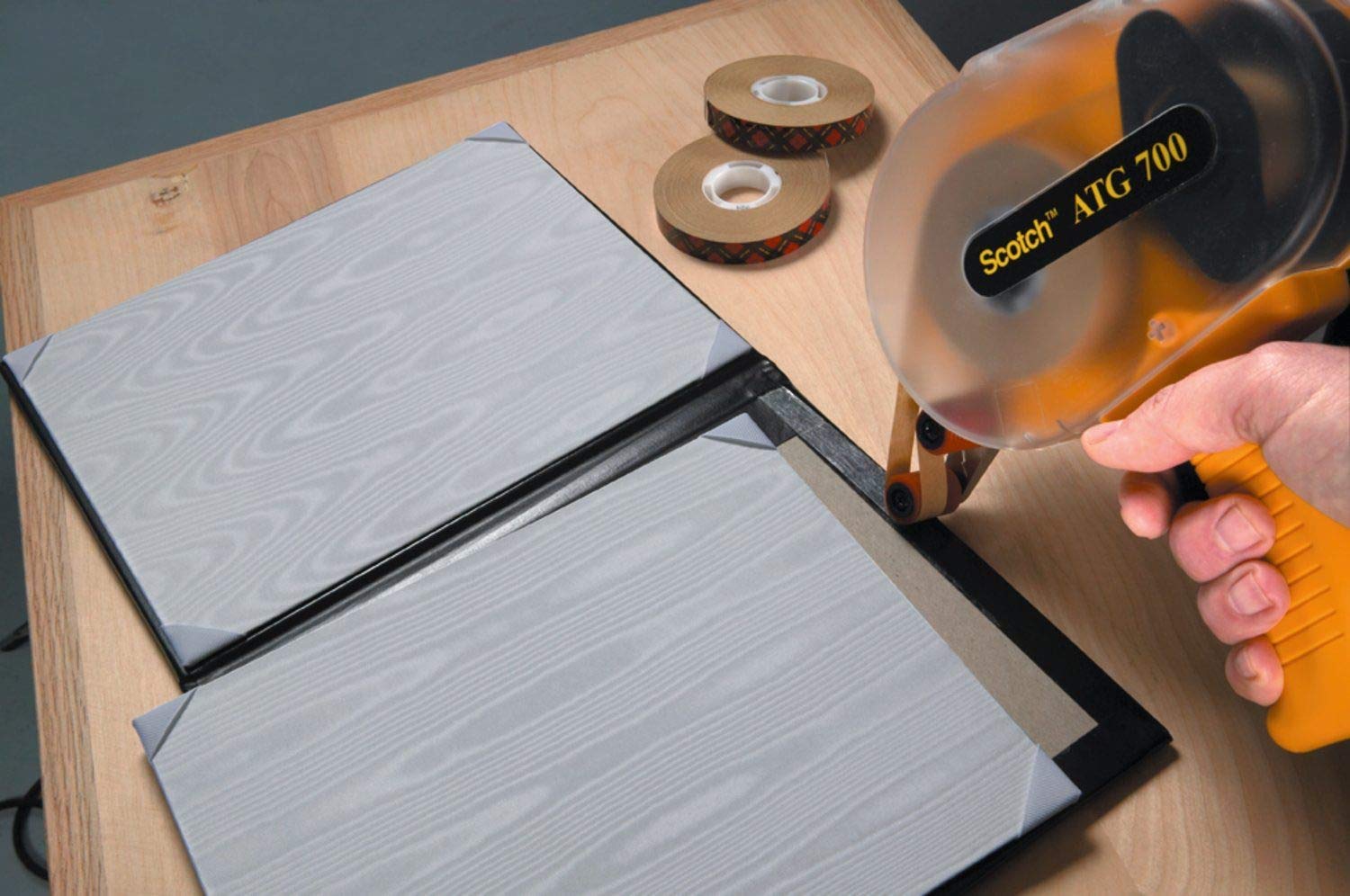 Framer Supply ATG Bundle - 3M Scotch 700 ATG Applicator + 3M Scotch 924 ATG Premium Adhesive Transfer Tape, 1/2" x 36 yd Roll