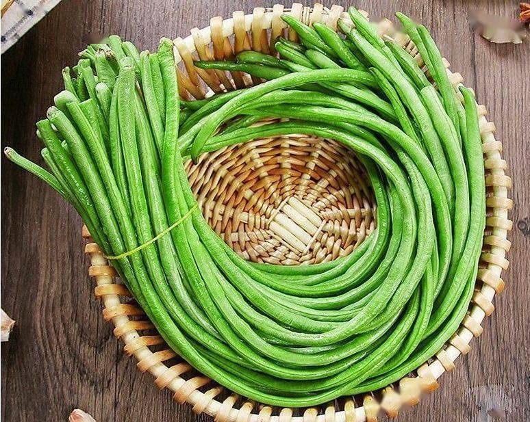 Pole Bean Seeds for Planting Vegetables and Fruits-Chinese Yard Long Beans 豇豆. Non GMO Heirloom Seeds for Home Vegetable Garden-6g(30ct+) Veggie Seeds Oriental Yard Long Bean Seeds