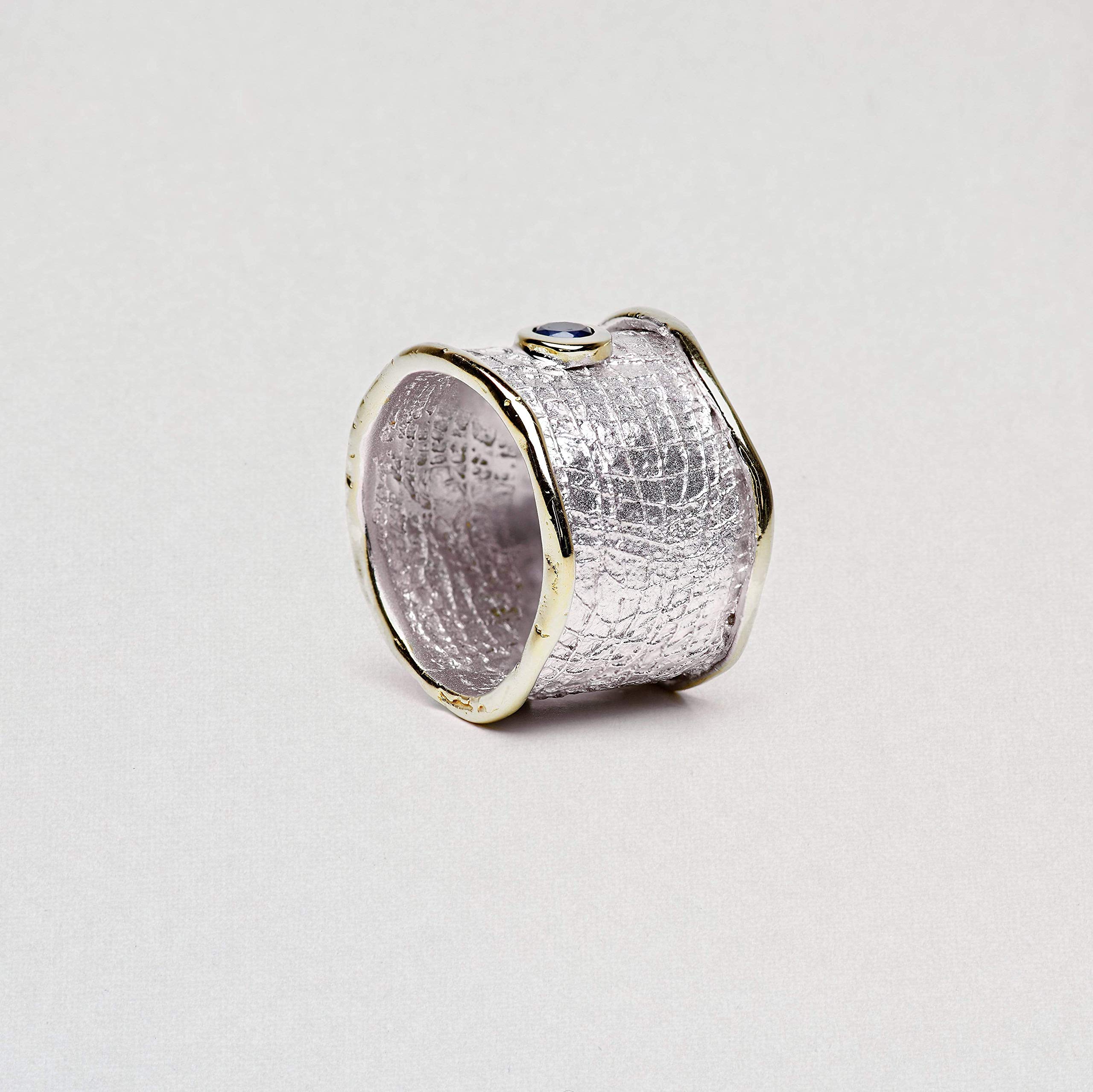 german kabirski 0.25 Carat Blue Sapphire Handmade Barrel Ring in 925 Sterling Silver with Gold and White Rhodium Plating Size 8
