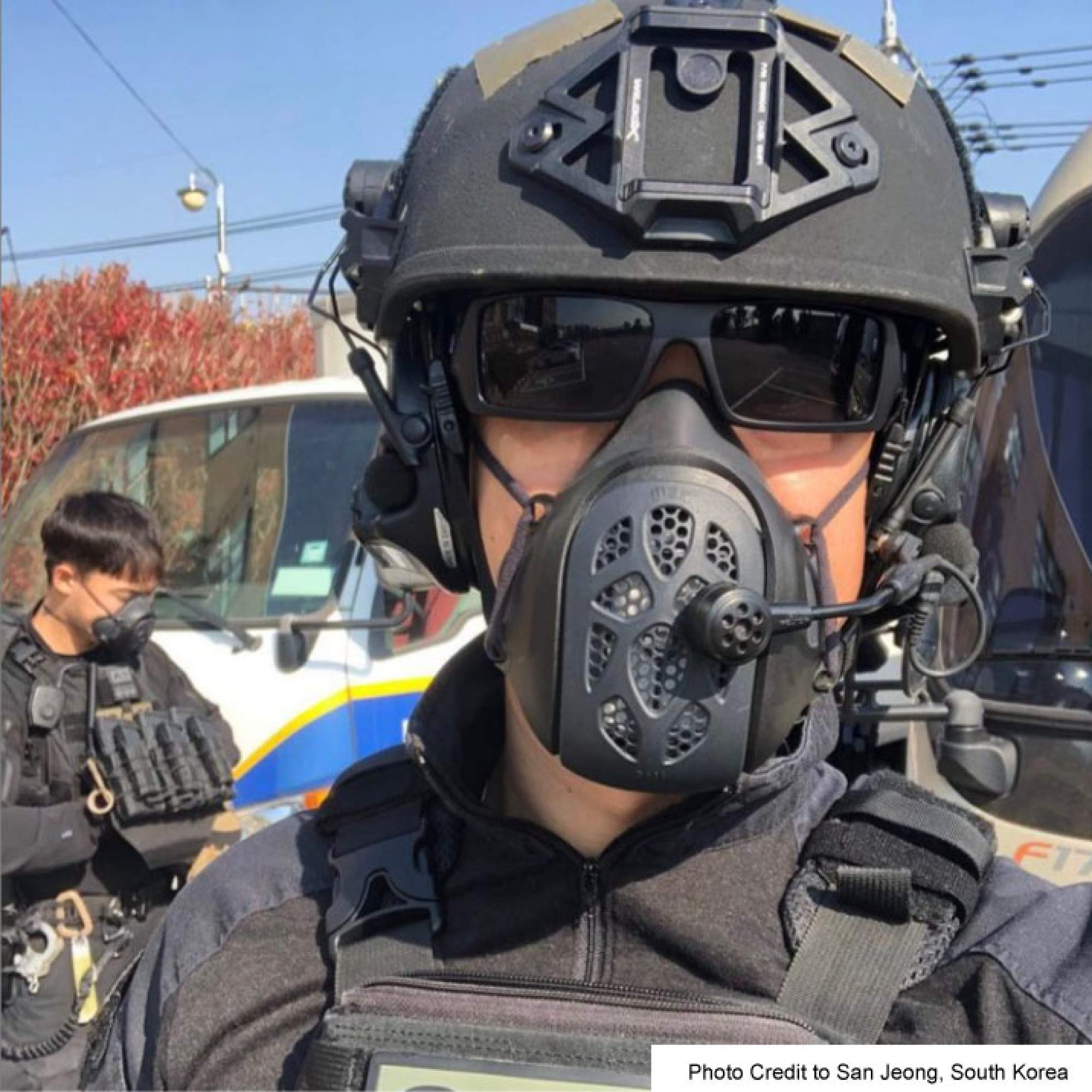 GILL Mask | Eco-Friendly Reusable Half Mask Respirator | Filters included