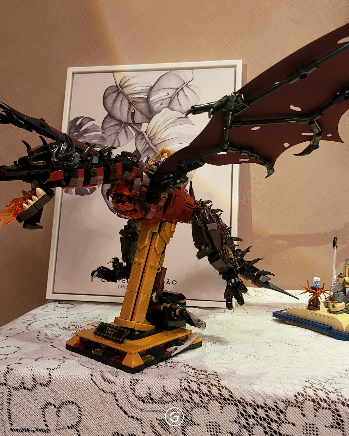 Givenni Fire Dragon Building Set with Display Stand - Smaug 1359 PCS Construction Building Bricks Model for Teen and Adults(New 2024)