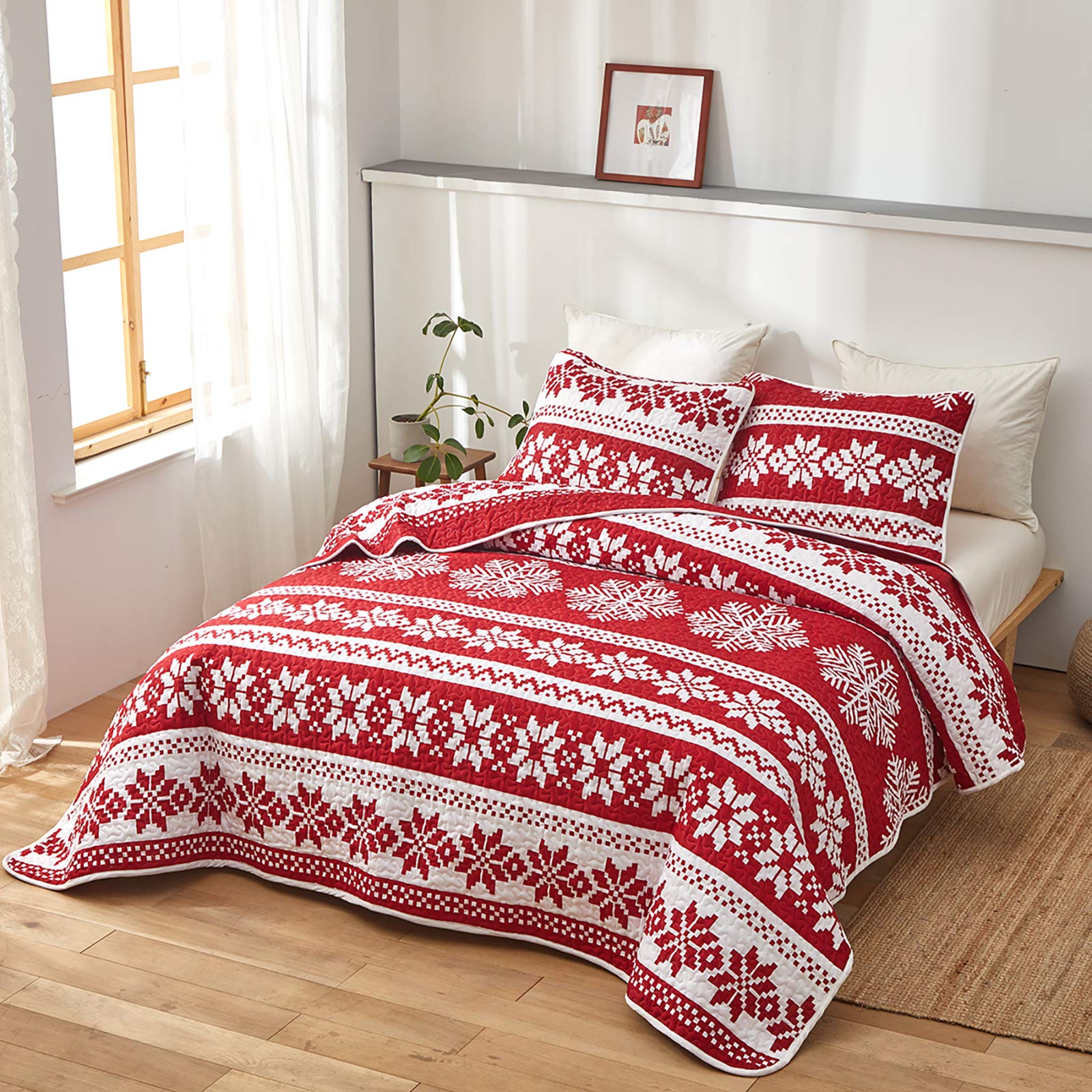 Flysheep Christmas Quilt Set Queen, Soft Microfiber Holiday Lightweight Bedspread Coverlet Bedding Set - Red & White Snowflake Printed