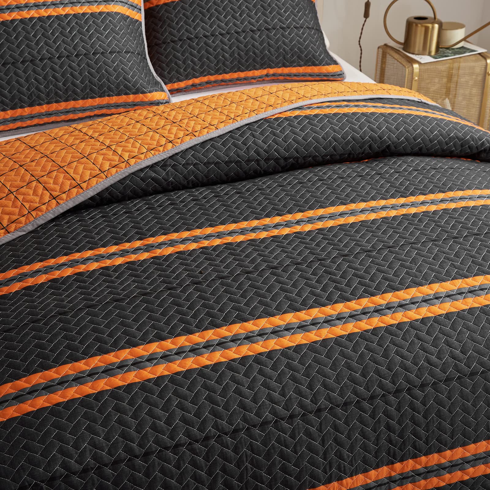 Flysheep Modern Boho Quilt Set Full Queen Size, 3 Pcs Bright Orange Striped on Black Bedspread, Soft Microfiber Coverlet for All Season - 1 Quilt and 2 Pillow Shams