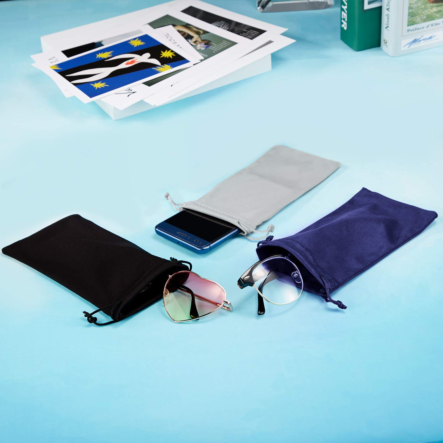 Frienda 12 Pieces Microfiber Pouch Case Bag Microfiber Glasses Sunglasses Case Soft Sunglasses Pouch with Eyeglass Cleaning Cloth (Black, Gray and Blue)