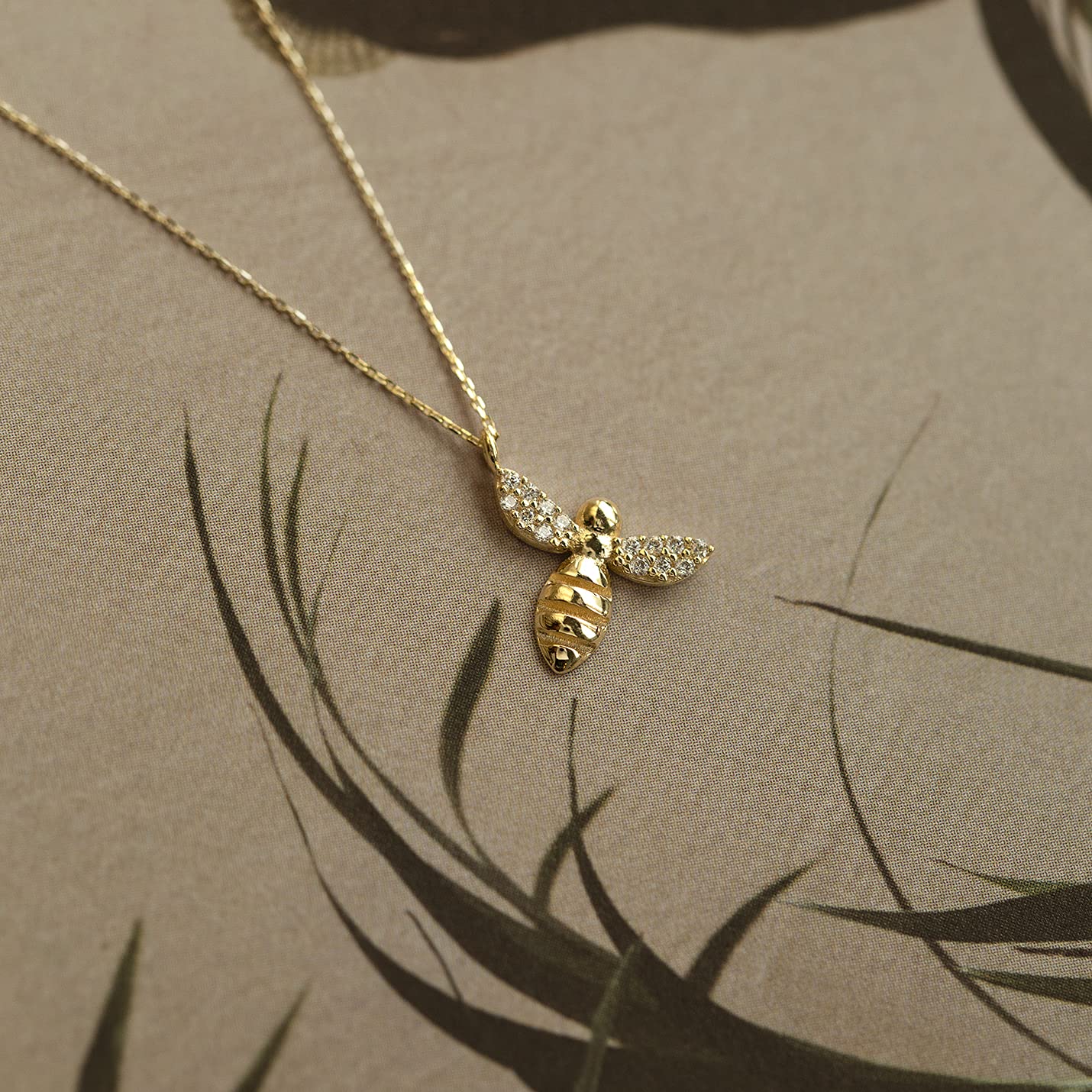 Gelin 14k Solid Gold Honey Bee Necklace | Certified Gold Jewelry for Women