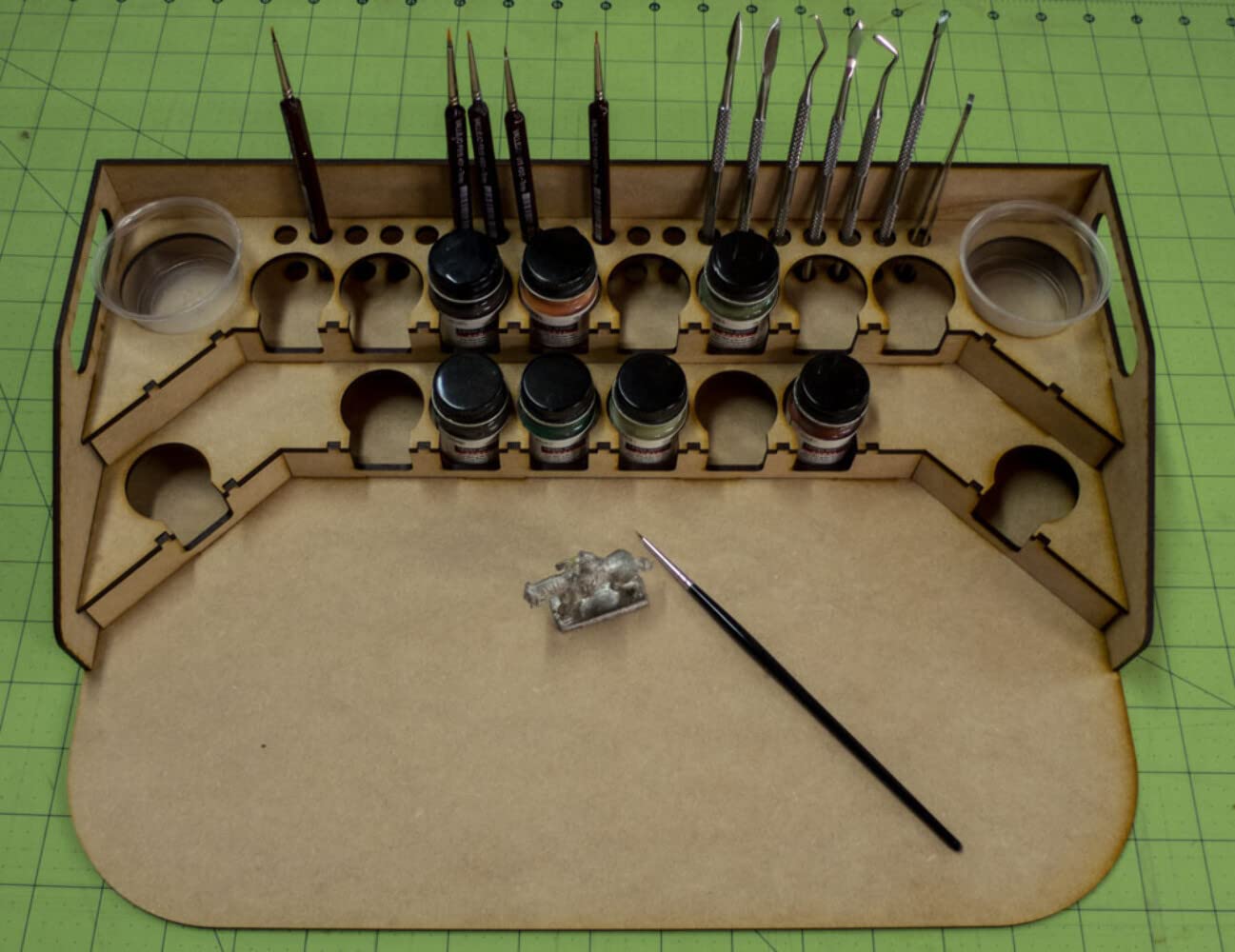 GameCraft Miniatures Painting Station - 34mm for GW, Citadel, Model Master, etc