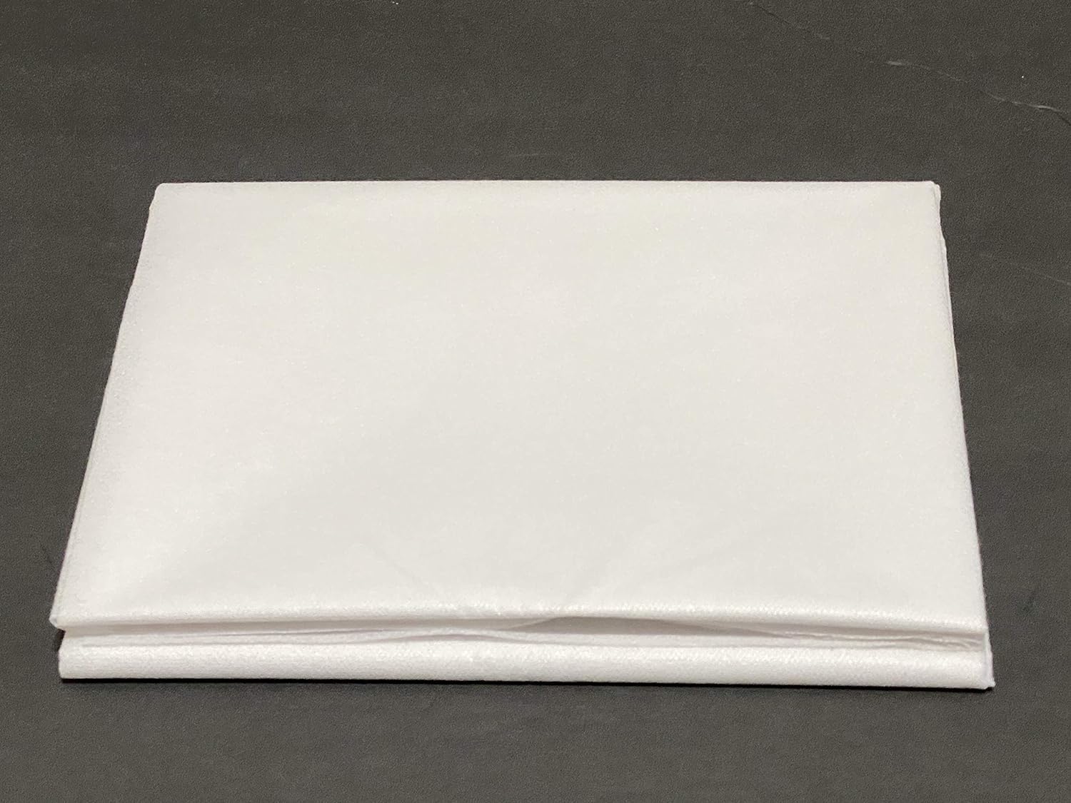 Fusible White LIGHTWEIGHT to Medium Interfacing. Stabilizer Prevents Sagging in Unstable Fabric. Fuses to The Back of The Fabric Using Heat. Non-woven, Iron-on interface. 1 Yard x 60”. By Simple Store