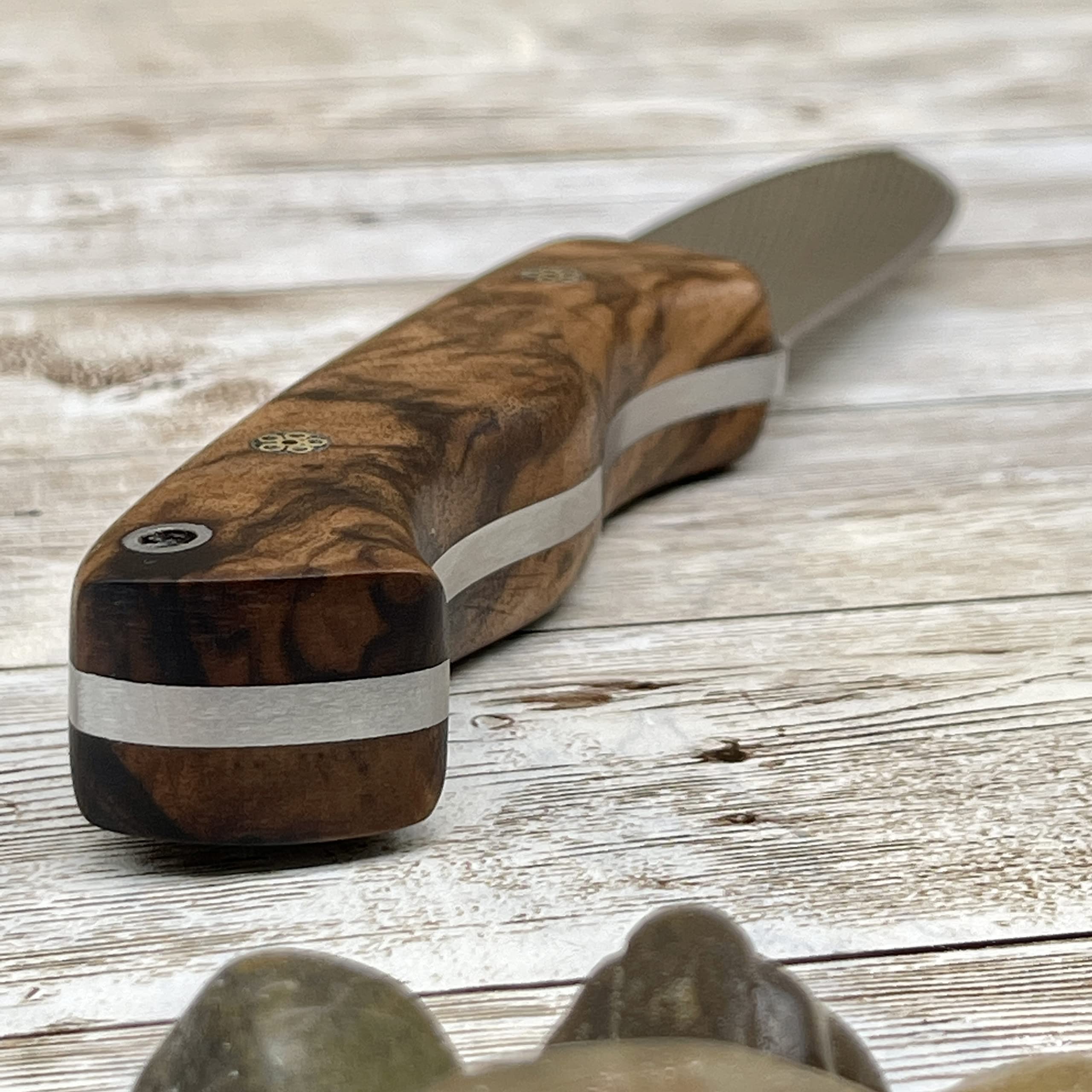 Handmade Fixed Blade Outdoor Knife with Sheath β Hunting, Bushcraft, Self Defense Bowie Knife β Tracker Knife with Wooden Handle & N690 German Bohler Steel Blade β Leather Sheath & Flint Rod Included
