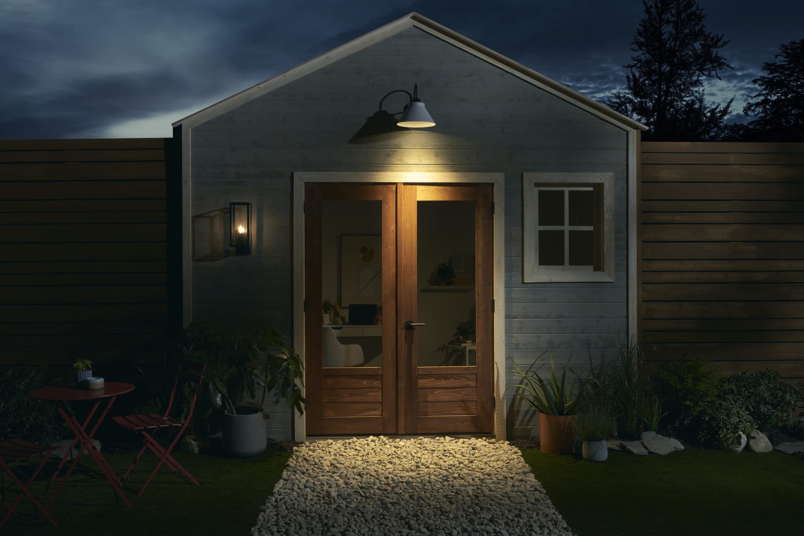 GE Ultra Bright LED Light Bulb, 150 Watt, Warm White, PAR38 Outdoor Floodlight