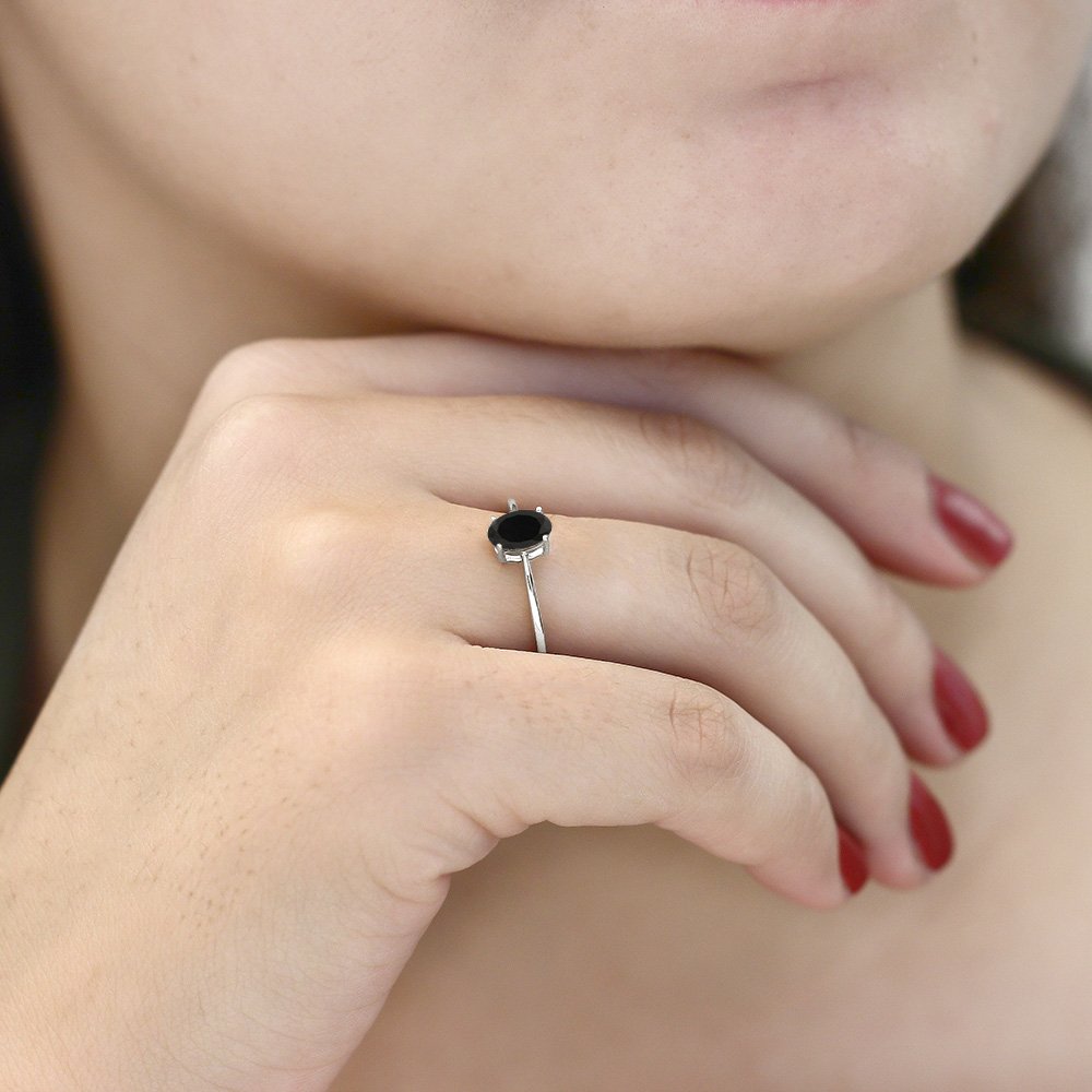 Gem Stone King 10K White Gold Black Onyx Solitaire Engagement Ring For Women (0.80 Cttw, Oval 7X5MM, Gemstone December Birthstone, Size 5)