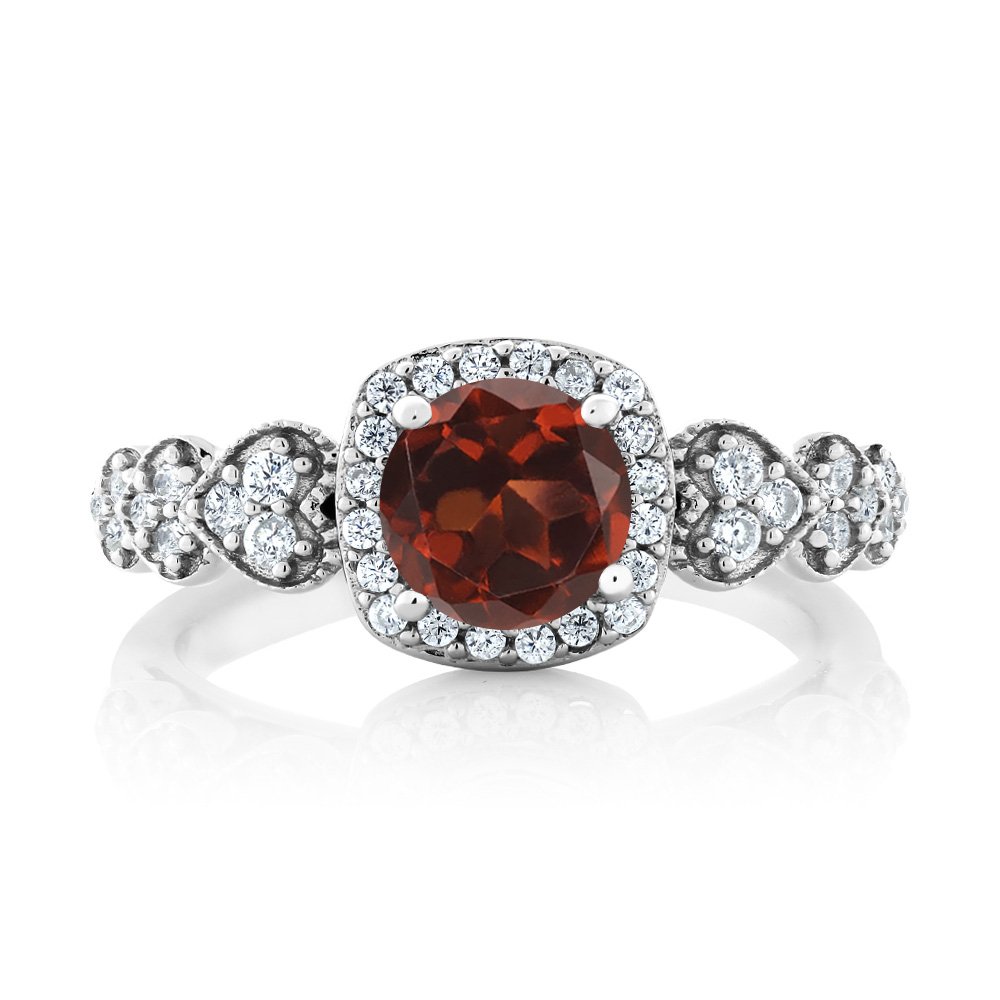 Gem Stone King 925 Sterling Silver Red Garnet Engagement Ring For Women (1.32 Cttw, Gemstone Birthstone, Round Cut 6MM, Gemstone Birthstone, Available In Size 5, 6, 7, 8, 9)