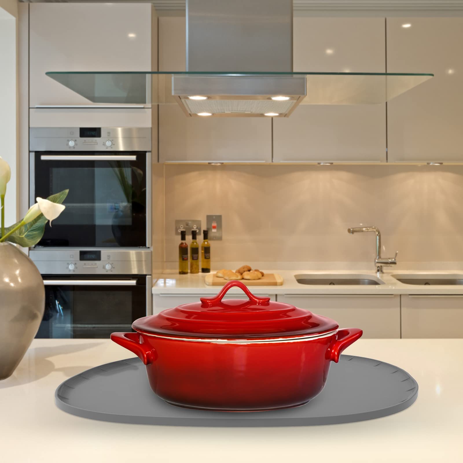 Heat Resistant Mat for 6-8 Quart Slow Cooker, Kitchen Heat Resistant Silicone Trivet,Oval Thickened Silicone Non Slip Heat Resistant Mat