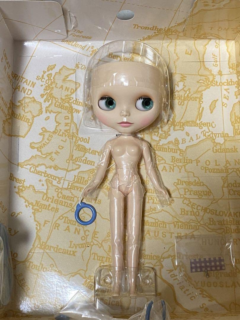 Neo Blythe Quintense Journey without scalp parts, with stand