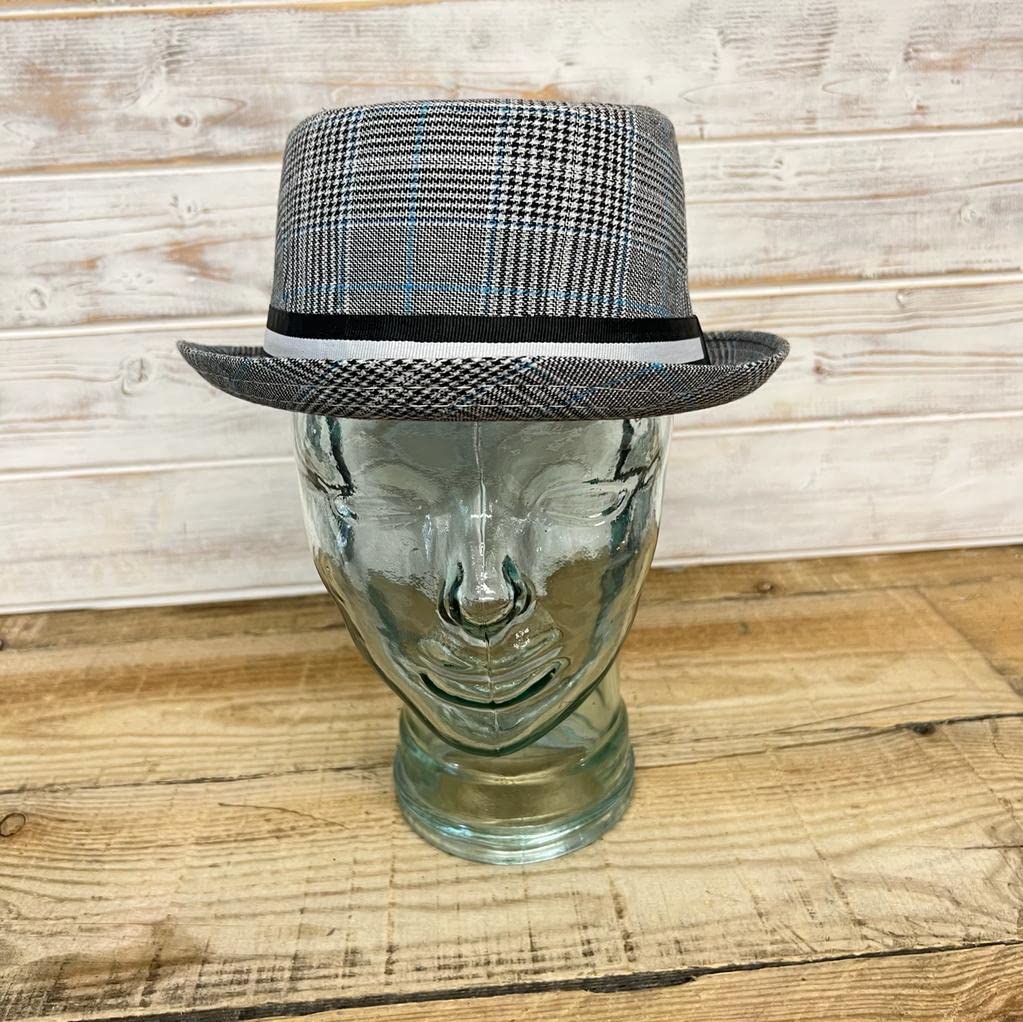 Grey Rude Boy Ska Pork Pie Hat with Contrasting Ribbon Band Detail| Size L/XL Approx. 59cm / 60cm | US Size 7 ½ | 100% Polyester | Unisex Pork Pie hat | Fedora Trilby Pork Pie Style