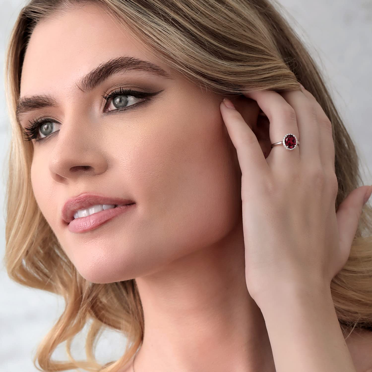 Gem Stone King 10K White Gold Red Rhodolite Garnet Women Engagement Ring (2.00 Ct Oval) (Size 6)