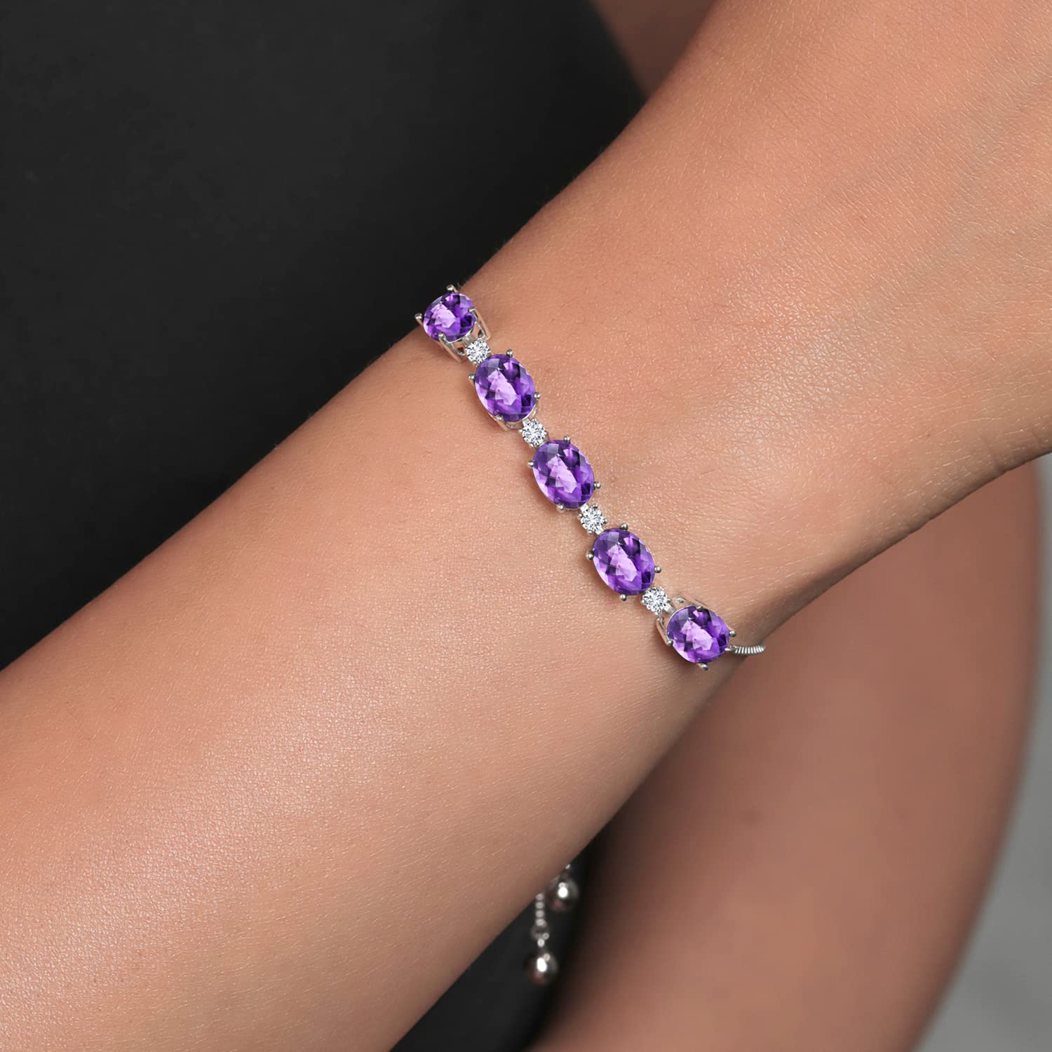 Gem Stone King 925 Sterling Silver Oval Checkerboard Purple Amethyst and White Diamond Tennis Bracelet For Women (6.26 Cttw, Gemstone Birthstone, Fully Adjustable Up to 9 Inch)