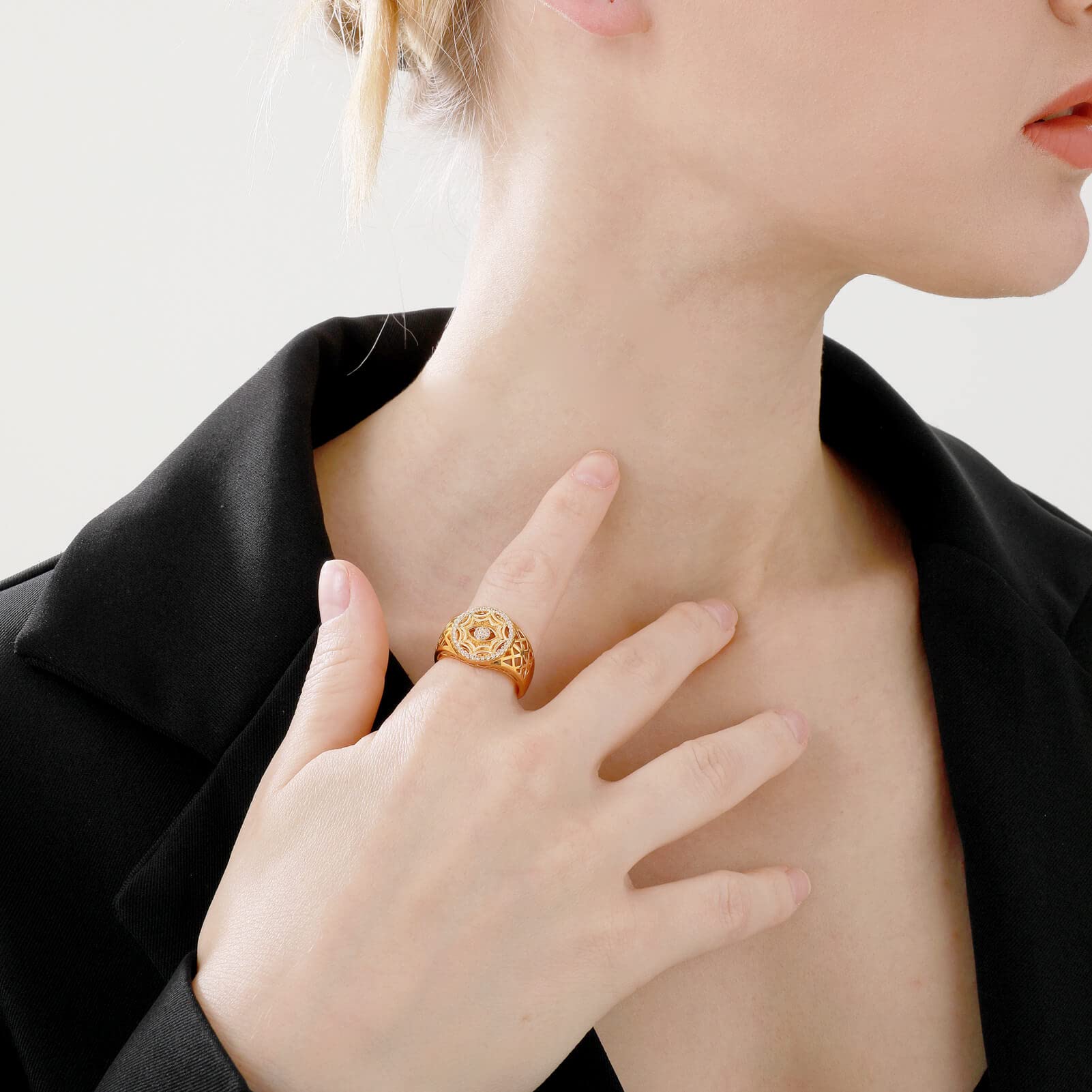 Itcoery Women's Evil Eye Signet Ring Inlaid Zirconia Hip Hop Round Gold Stackable Band Rings