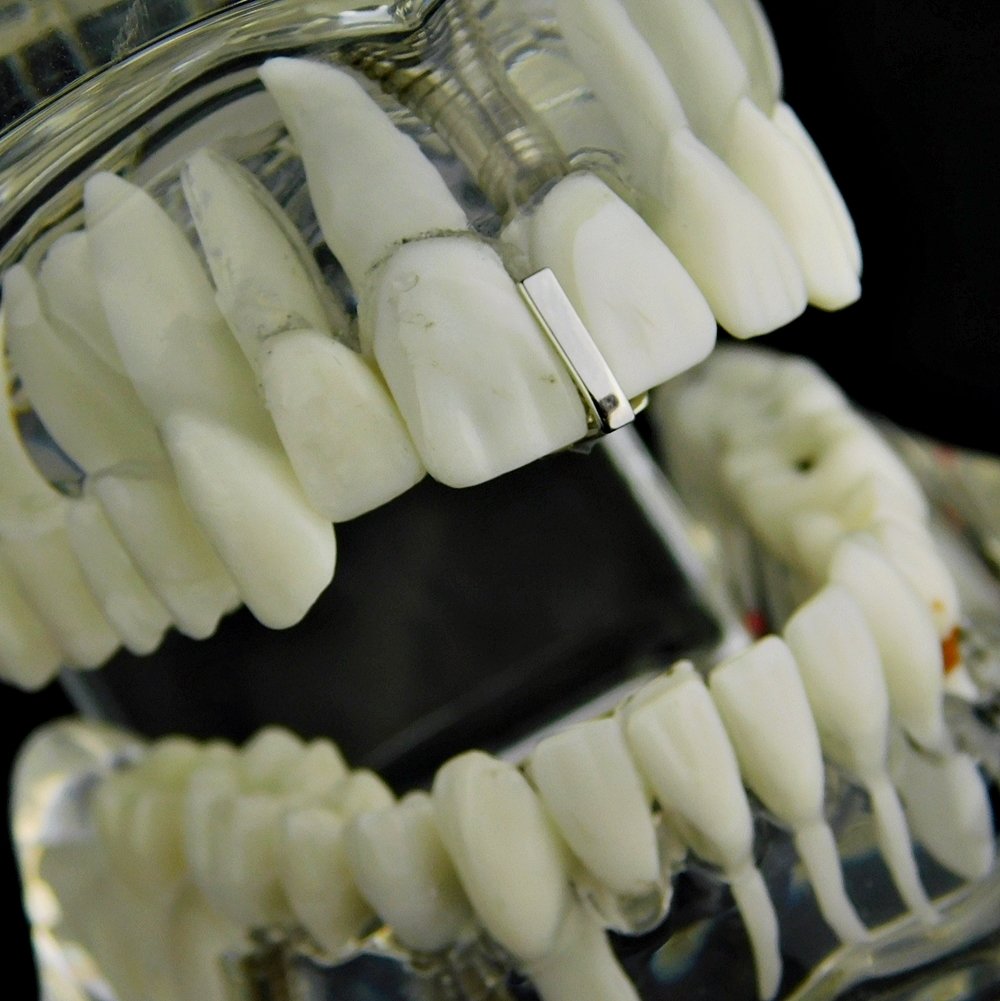 Gap Grillz Silver Tone Single Plain Tooth Top or Bottom Teeth Single Hip Hop Grills