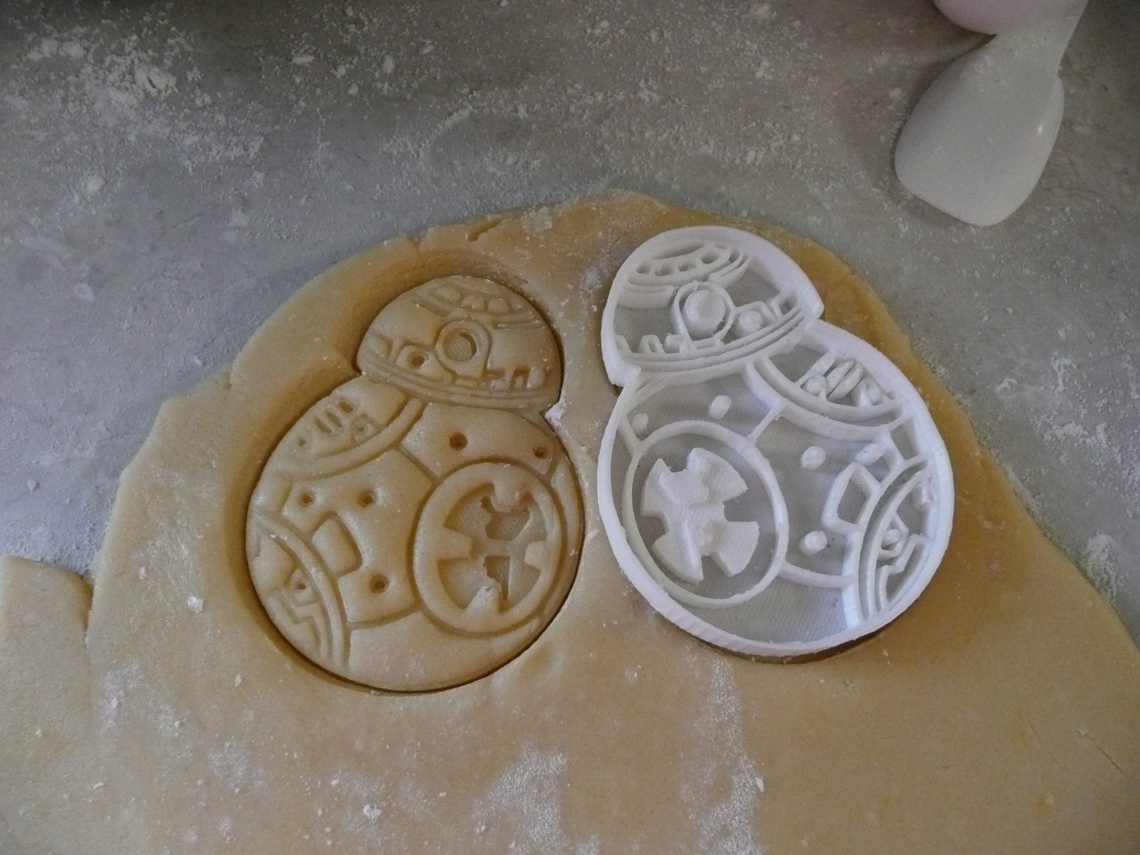 INSPIRED BY BB8 STAR WARS MOVIE THEME ROBOT DROID CHARACTER COOKIE CUTTER MADE IN USA PR462