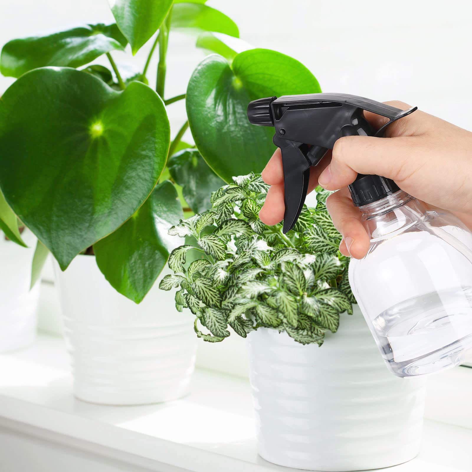 Nuogo 20 Pcs Plastic Spray Bottles Bulk 8 oz Refillable Empty Spray Bottle with Adjustable Nozzle Mini Spray Bottle Liquid Sprayer for Hair, Spas, Water, Kitchen, Plants, Bath and Beauty(Clear)