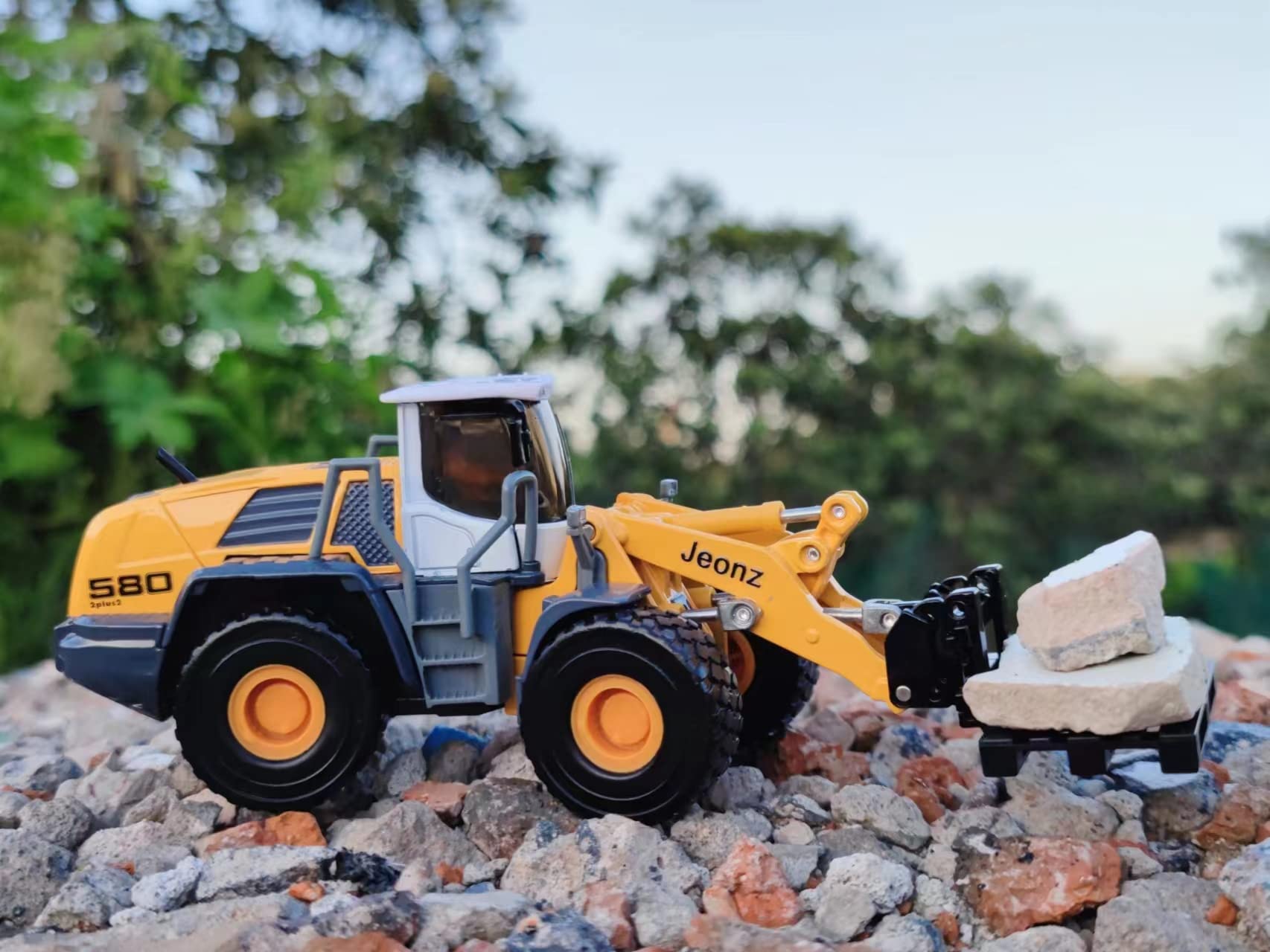 Jeonz 1/50 Scale Forklift Truck Front Wheel Loader Toy Metal Construction Vehicles Diecast Loader Model