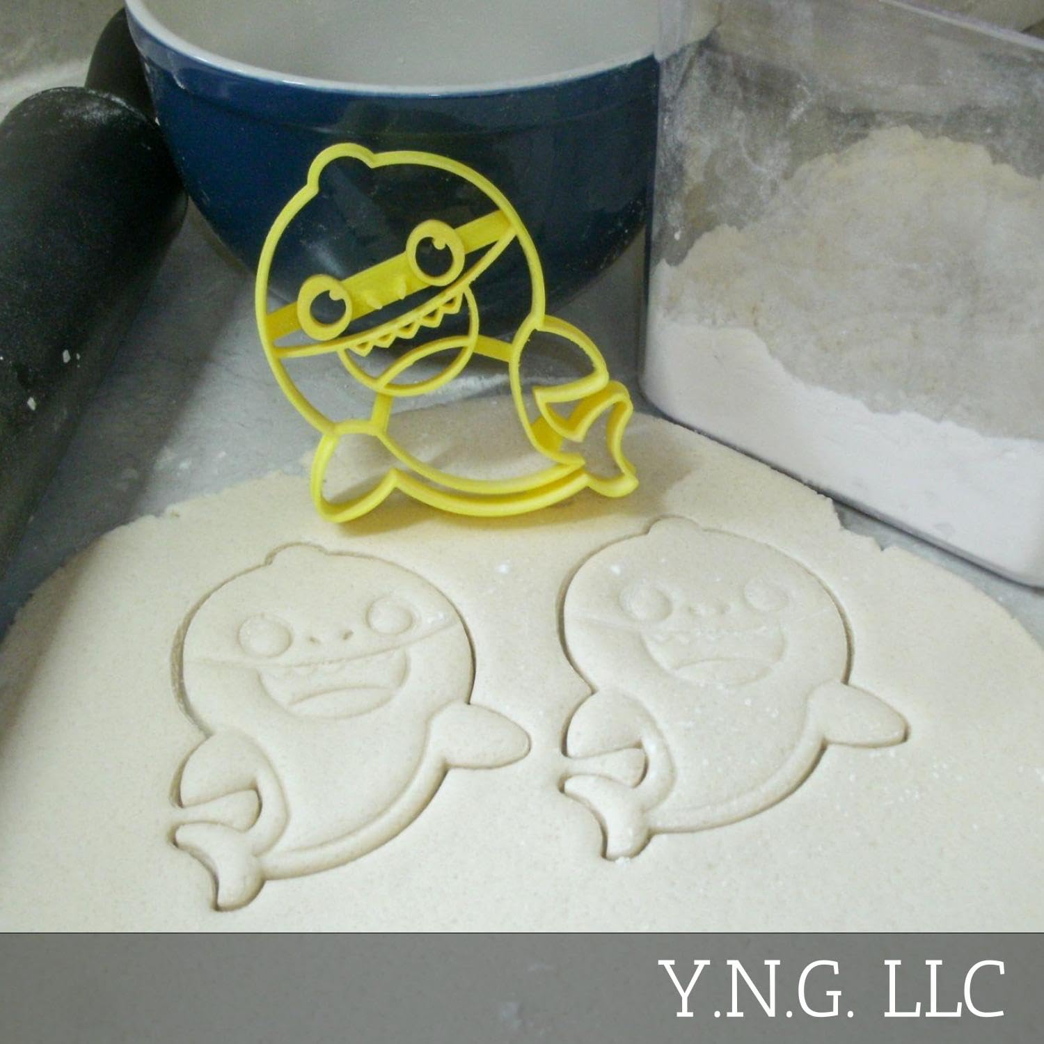 INSPIRED BY BABY SHARK CARTOON SONG SOCIAL MEDIA VIDEO COOKIE CUTTER MADE IN USA PR995