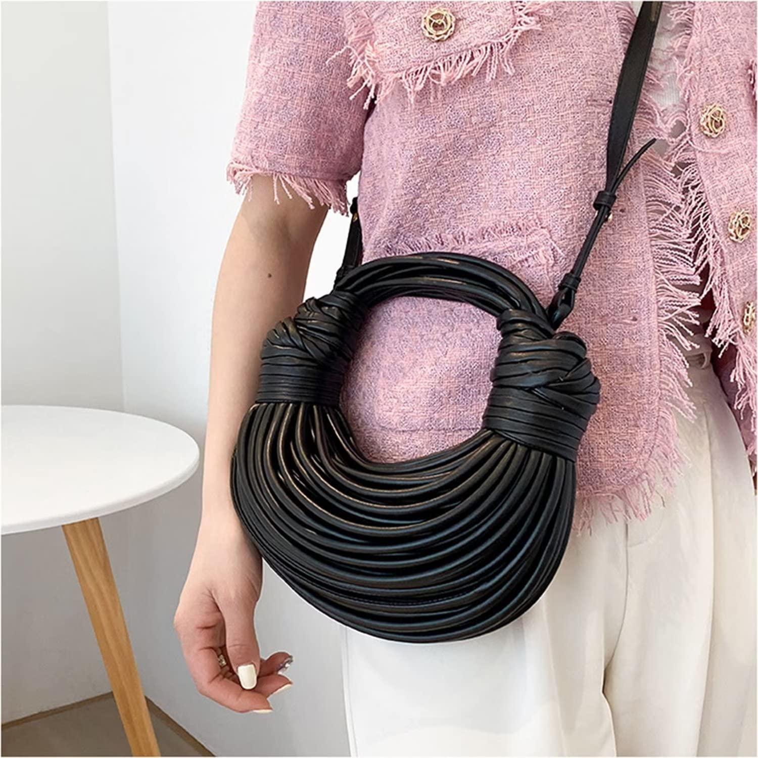 Hand-Woven Bread Women's Fashion Messenger Bag Creative Noodle Shoulder Underarm Bag Handbag Fringed Bag, Black