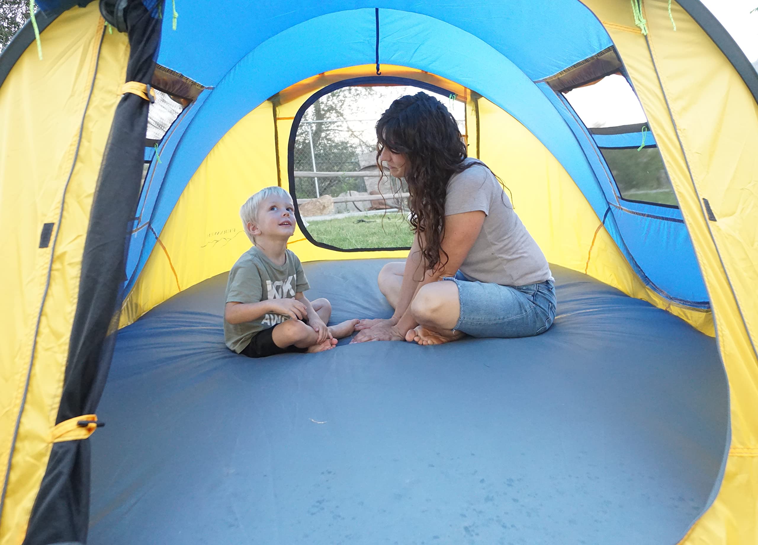 Instant Tent Pop Up Camping Folding Tent - Sets Up in Seconds Foldable Tent - Sleeps 3-4 People - Automatic Family Travel Shade Shelter