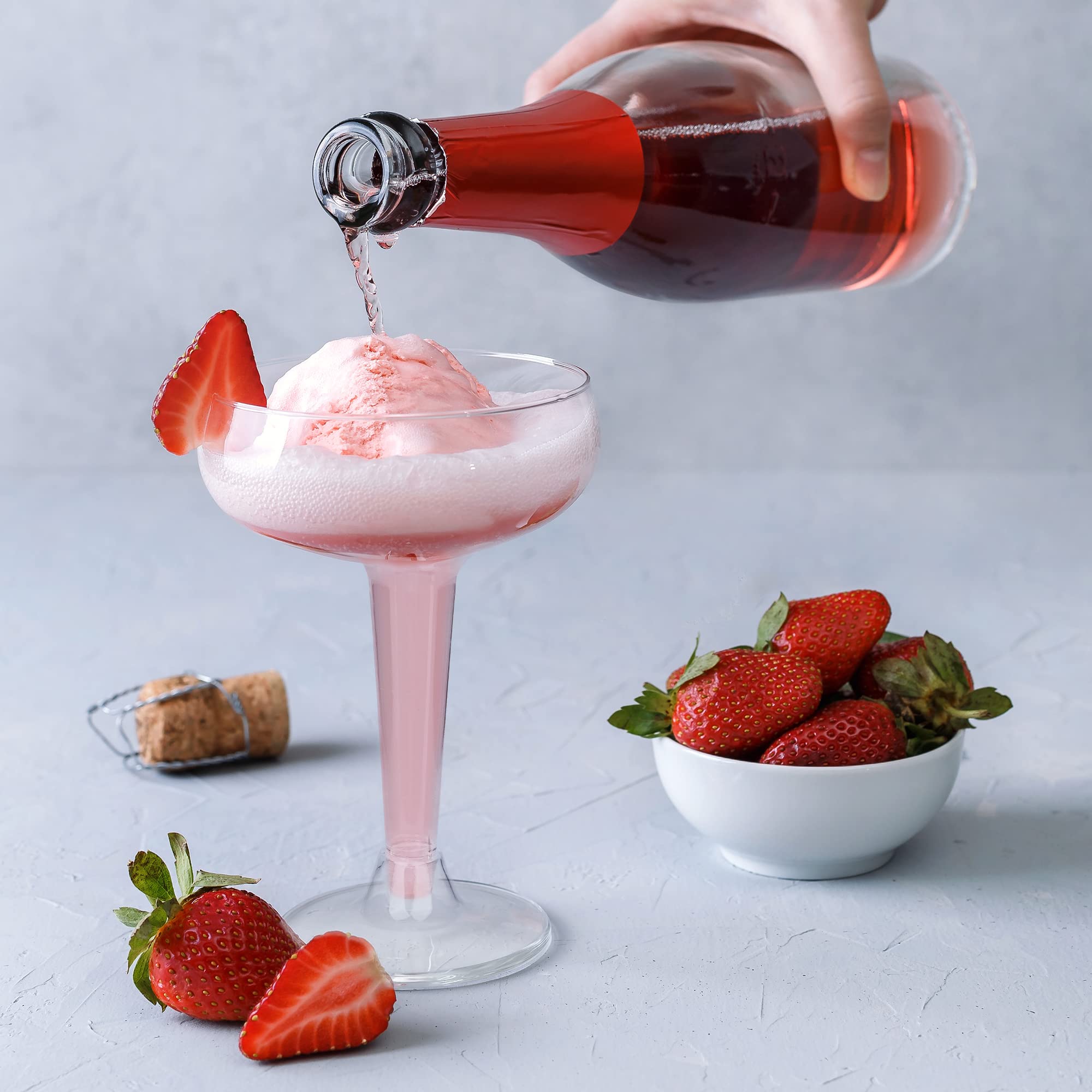 ISKYBOB 18 Pieces Plastic Coupe Glasses Set, Disposable Champagne Glasses Cocktails Cups 120ml / 4oz Clear Champagne Tower Bulk for Wedding, Parties