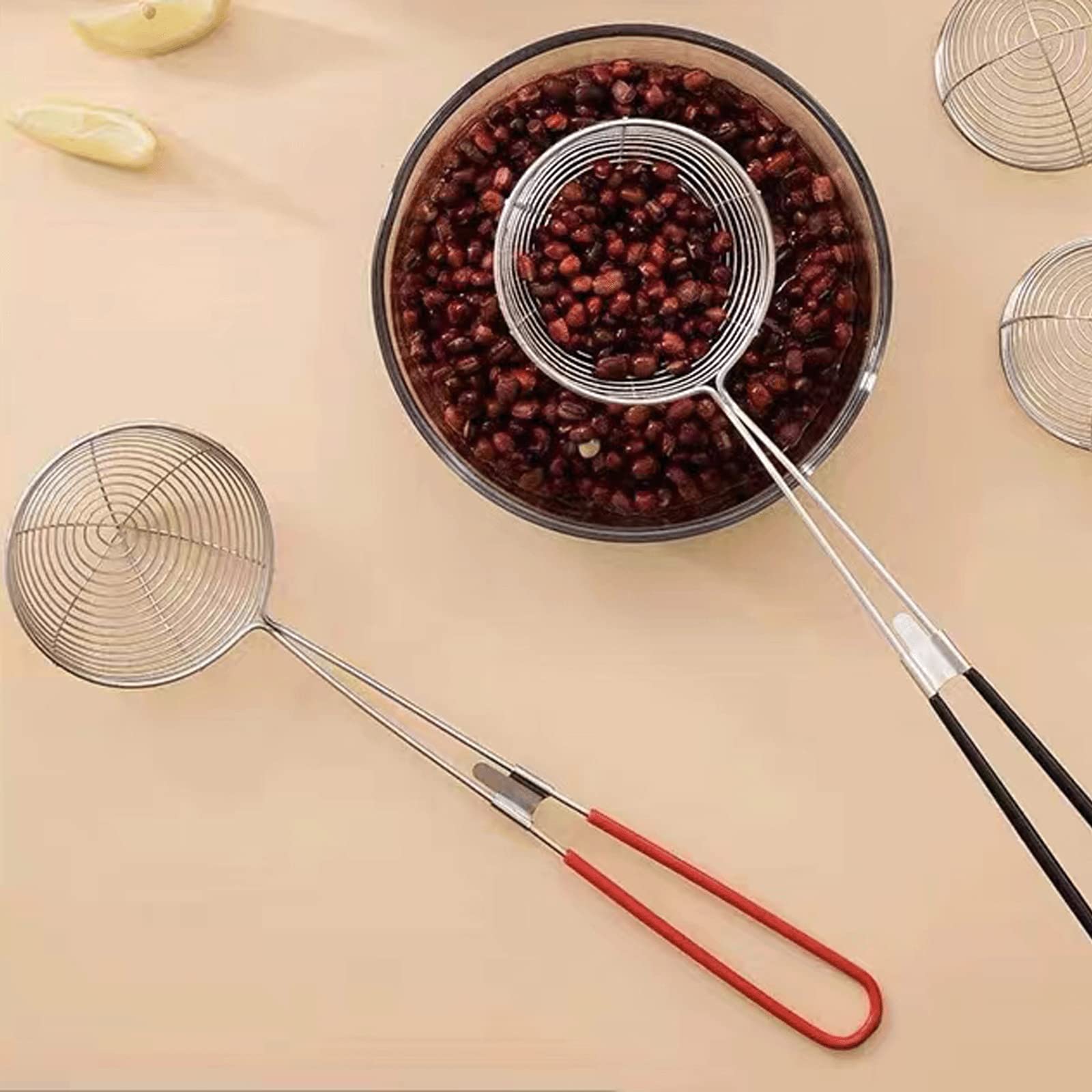 Hot Pot Strainer Spoons, Skimmer Slotted Spoon Boba Pearl Scoop, Stainless Steel Spider Strainer Spoon Small Wire Skimmer Colander with Handle, Mini Mesh Skimmer Spoon (3.15inch, red)