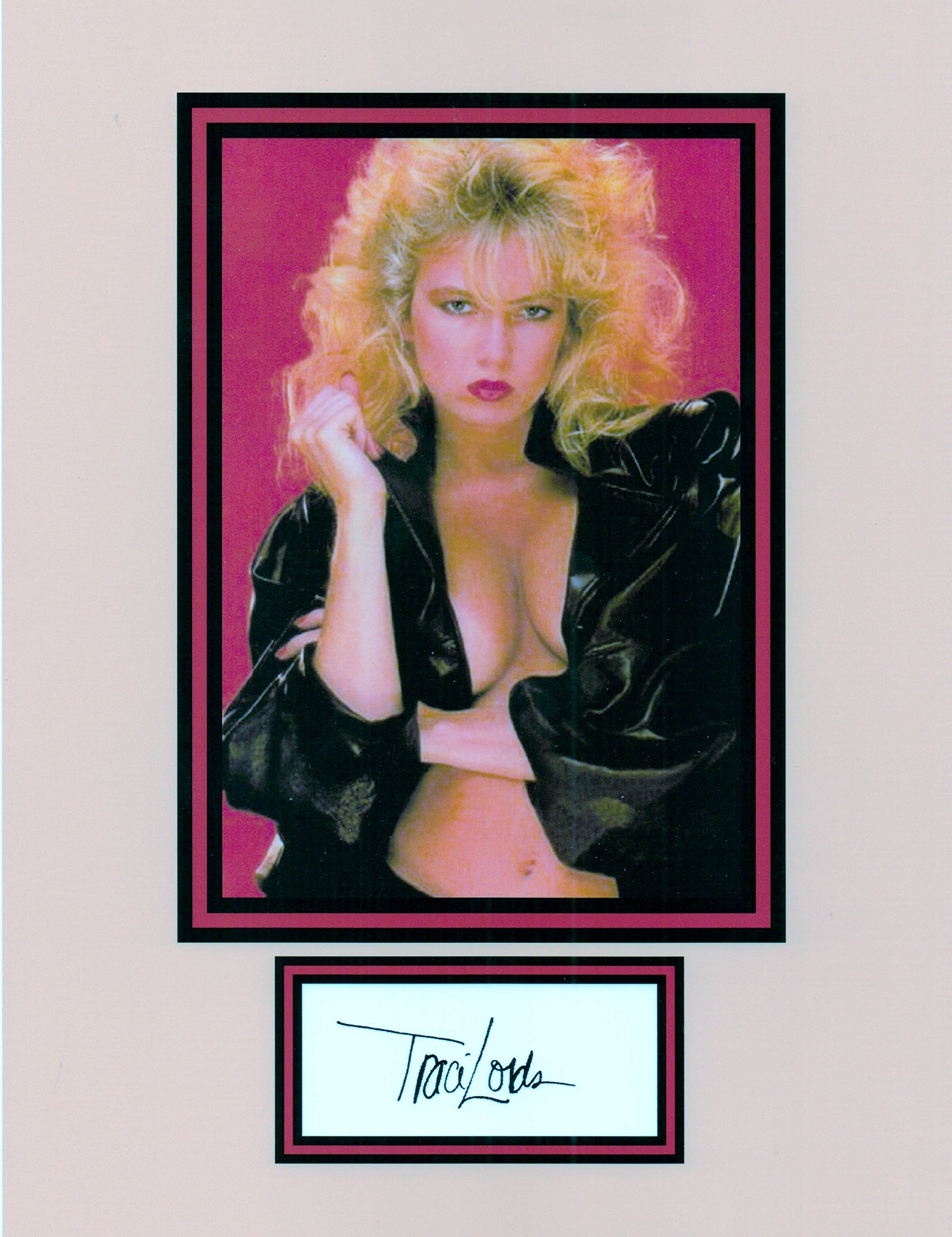 Kirkland Traci Lords 8 X 10 Autograph Photo on Glossy Photo Paper