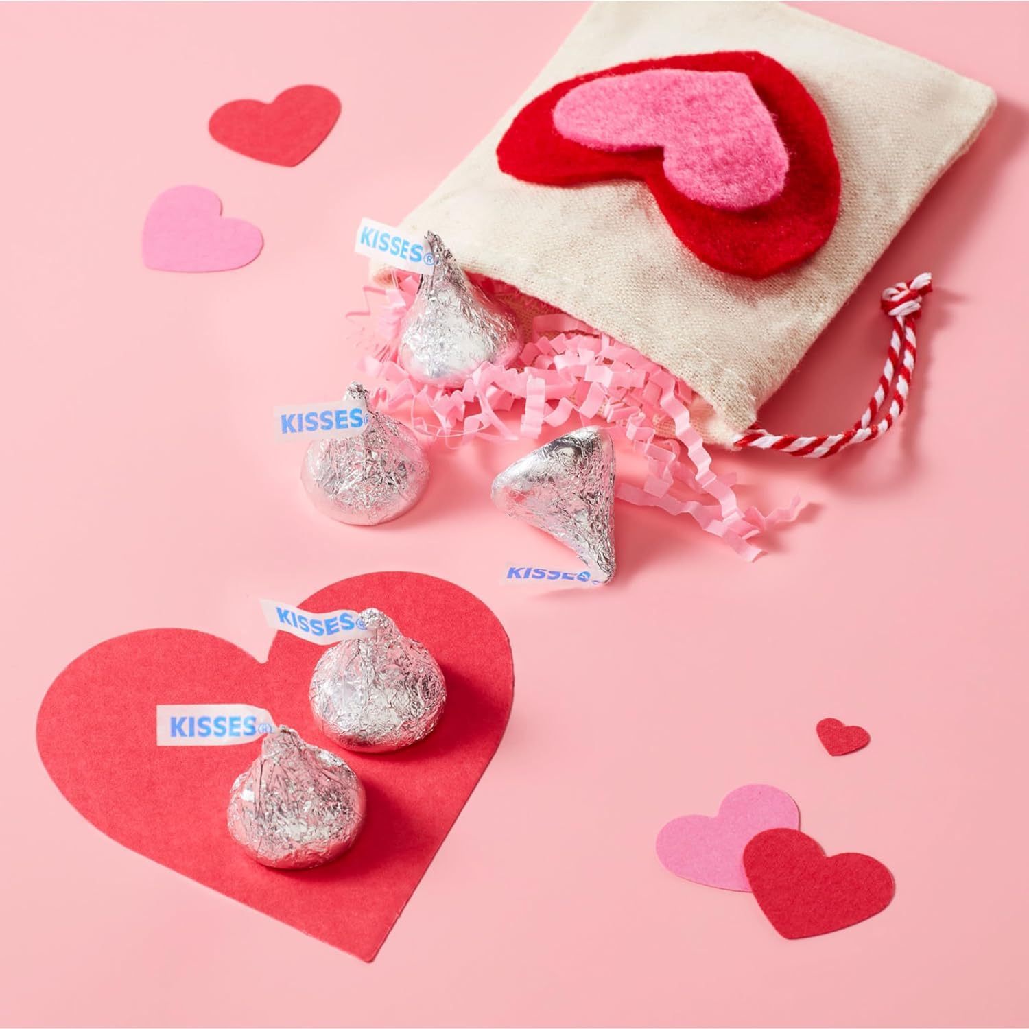 Hershey's Kisses Milk Chocolate Candy in Silver Foils β 280 Pieces (3 Pounds) Bulk Party Pack Individually Wrapped