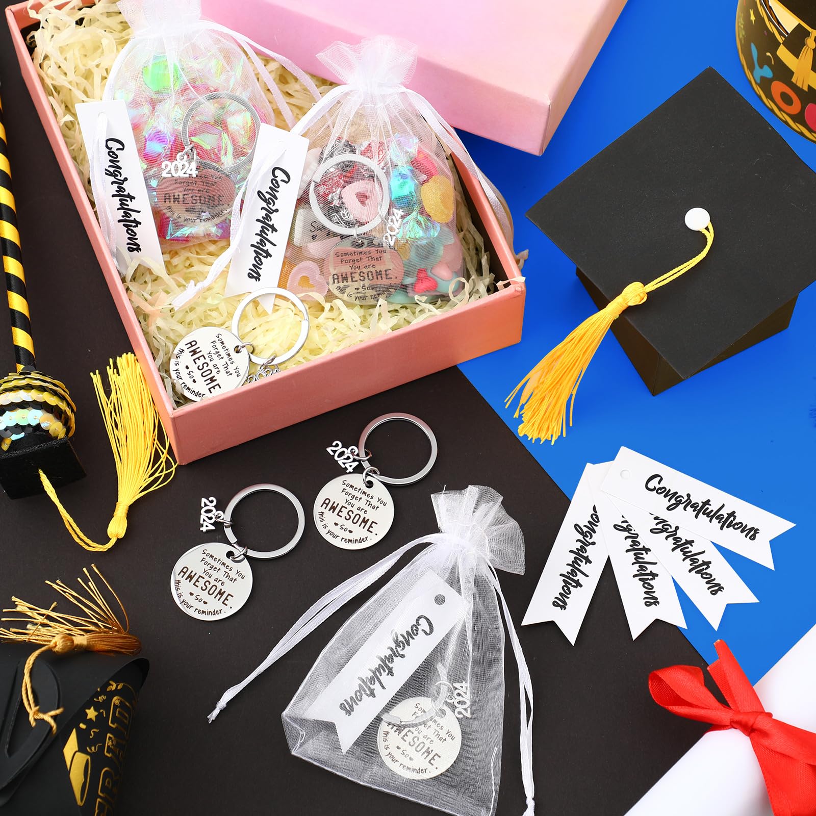 Kigeli 30 Pcs Class of 2024 Keychain Graduation Gift Keychain Bulk Inspirational Key Chain for Senior High School College (Awesome)