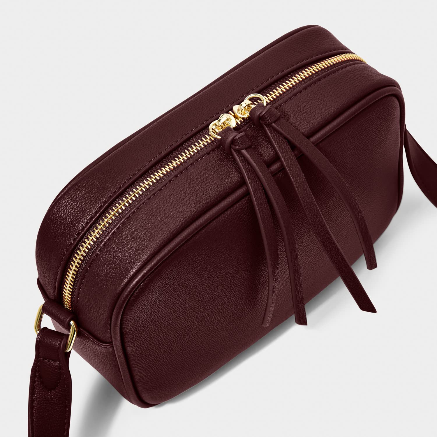 KATIE LOXTON Isla Womens Small Vegan Leather Adjustable Strap Convertible Crossbody Clutch Handbag Purse Plum