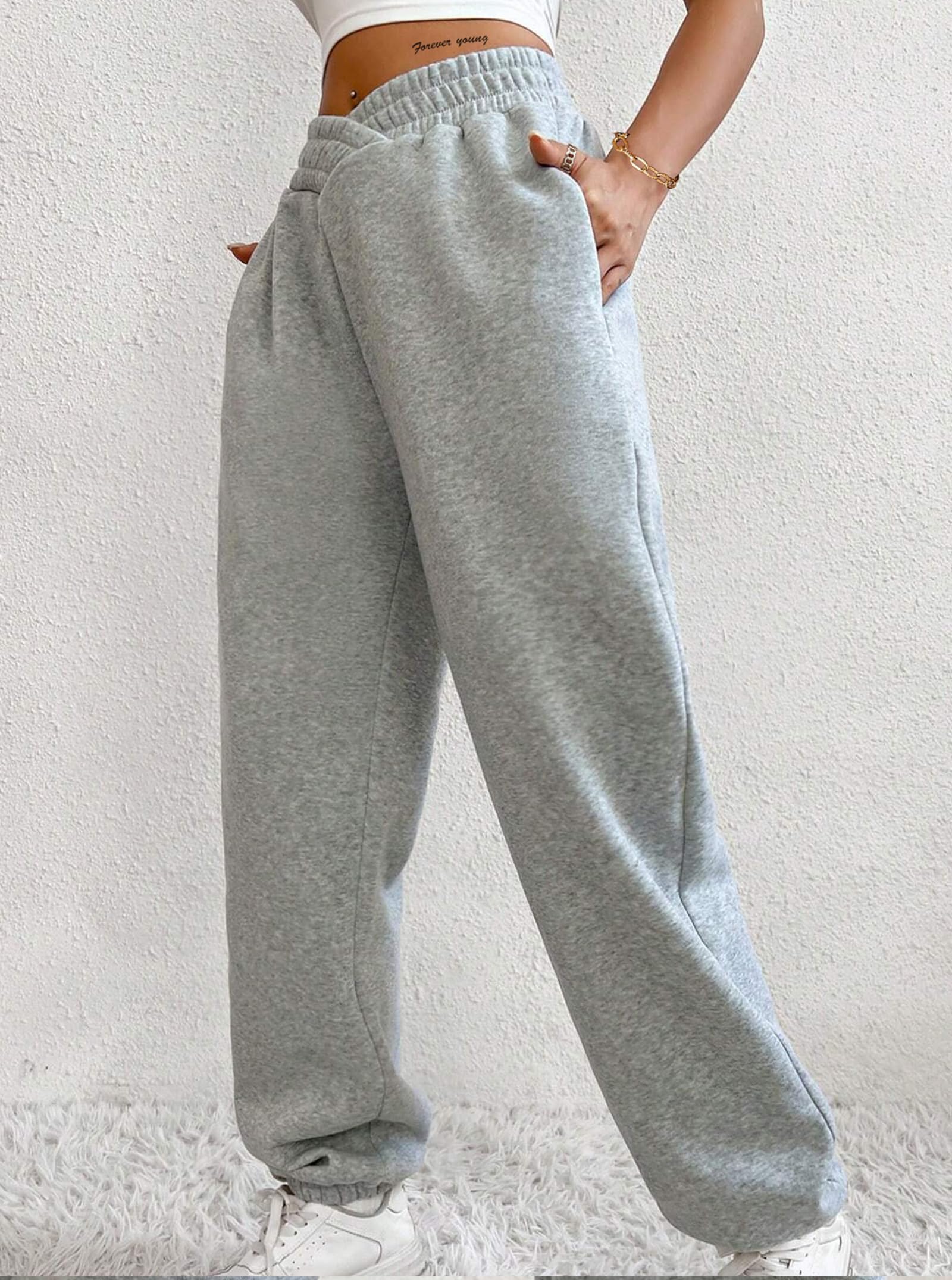 Hilinker Women's High Waisted Letter Print Sweatpants Baggy Drawstring Elastic Joggers Black X-Large
