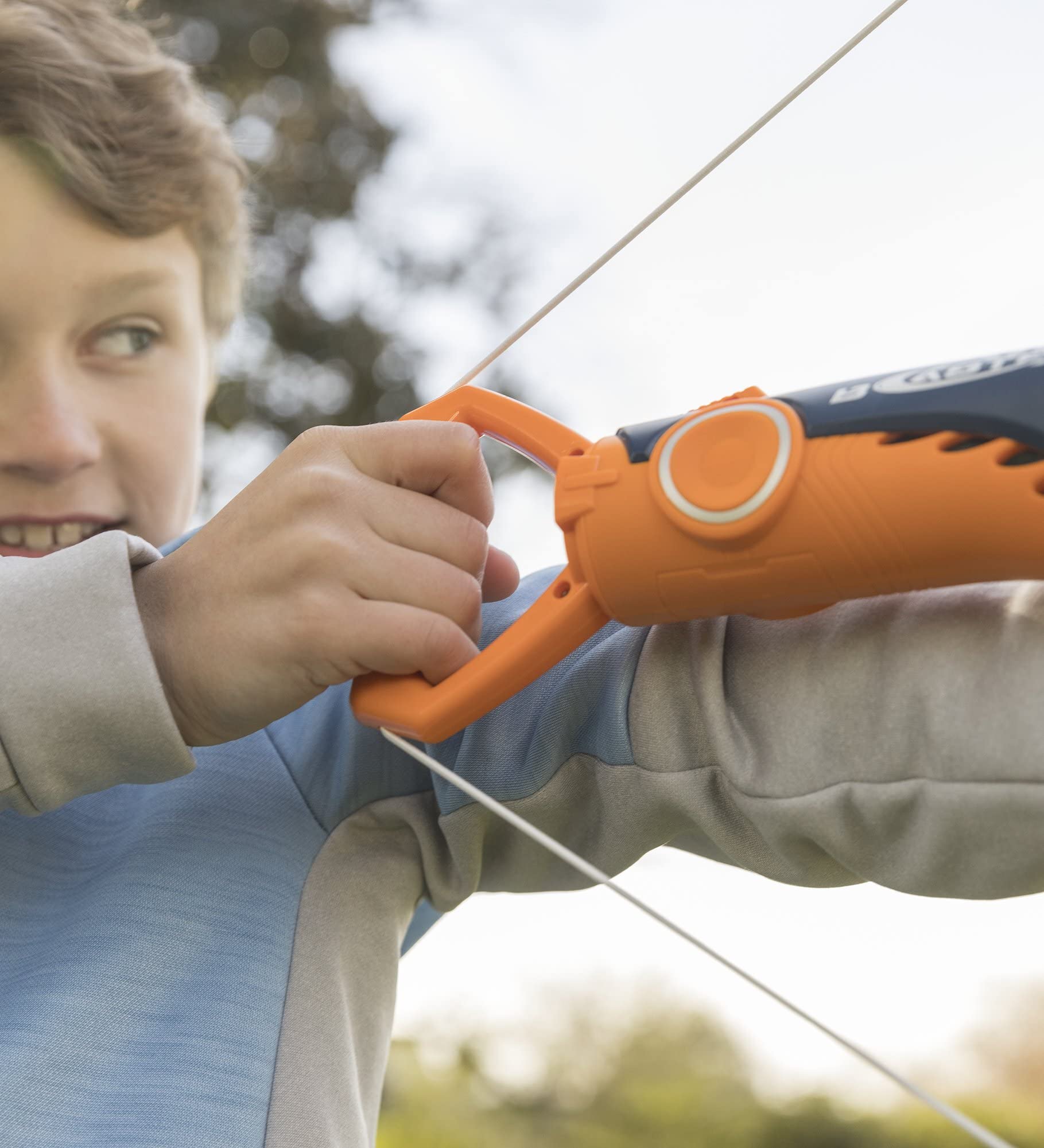 HearthSong Air Blaster Kids Safe Archery Set with Bow and 12 Soft Foam Balls That Shoot up to 20 Feet