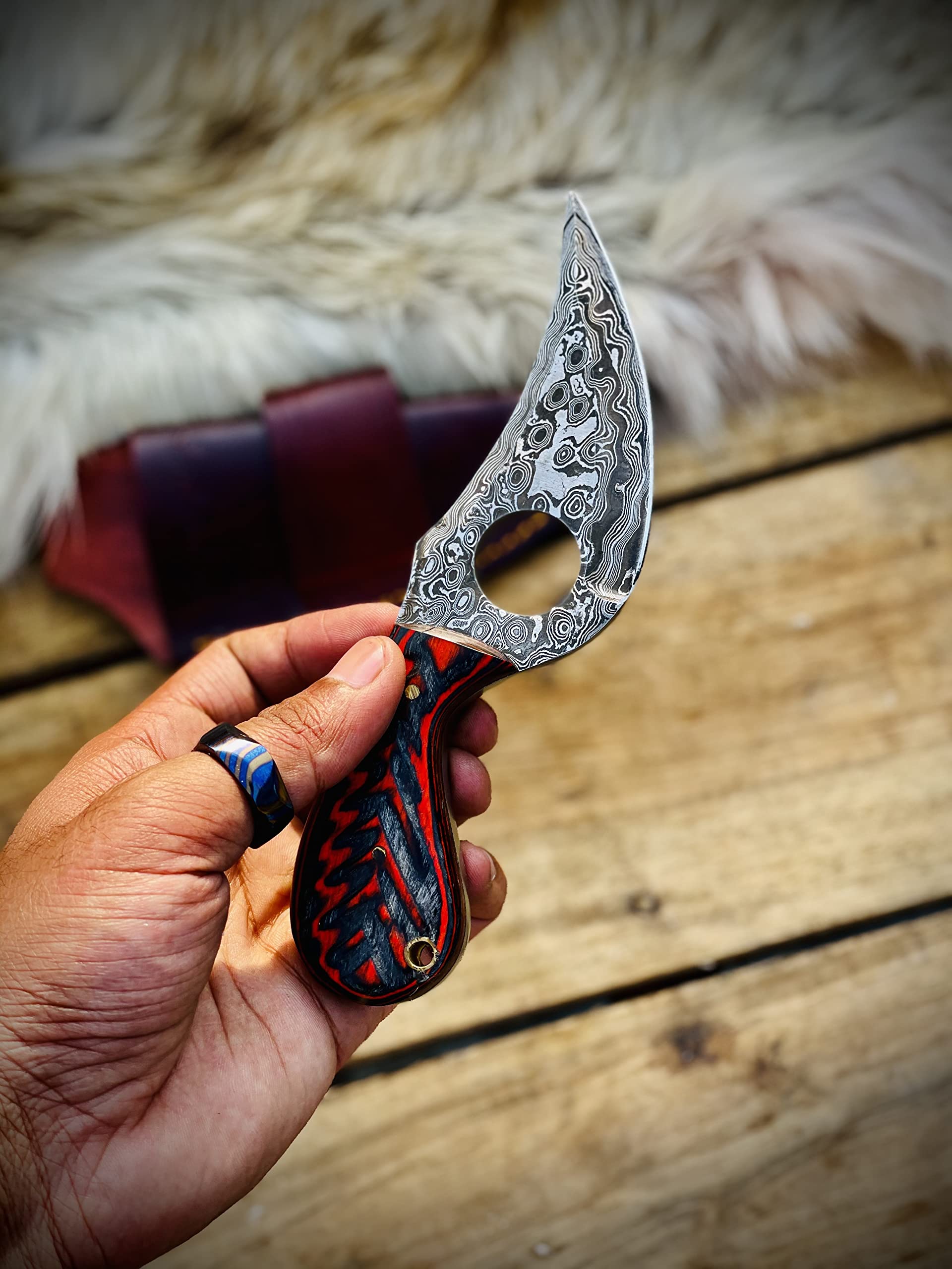 Iron Thrones Custom Handmade Hunting Knife Camp Knife Damascus Steel Skinning Knife EDC 7.3" Overall Red Black Exotic Wood with Custom Sheathe (Red&Black Handle)