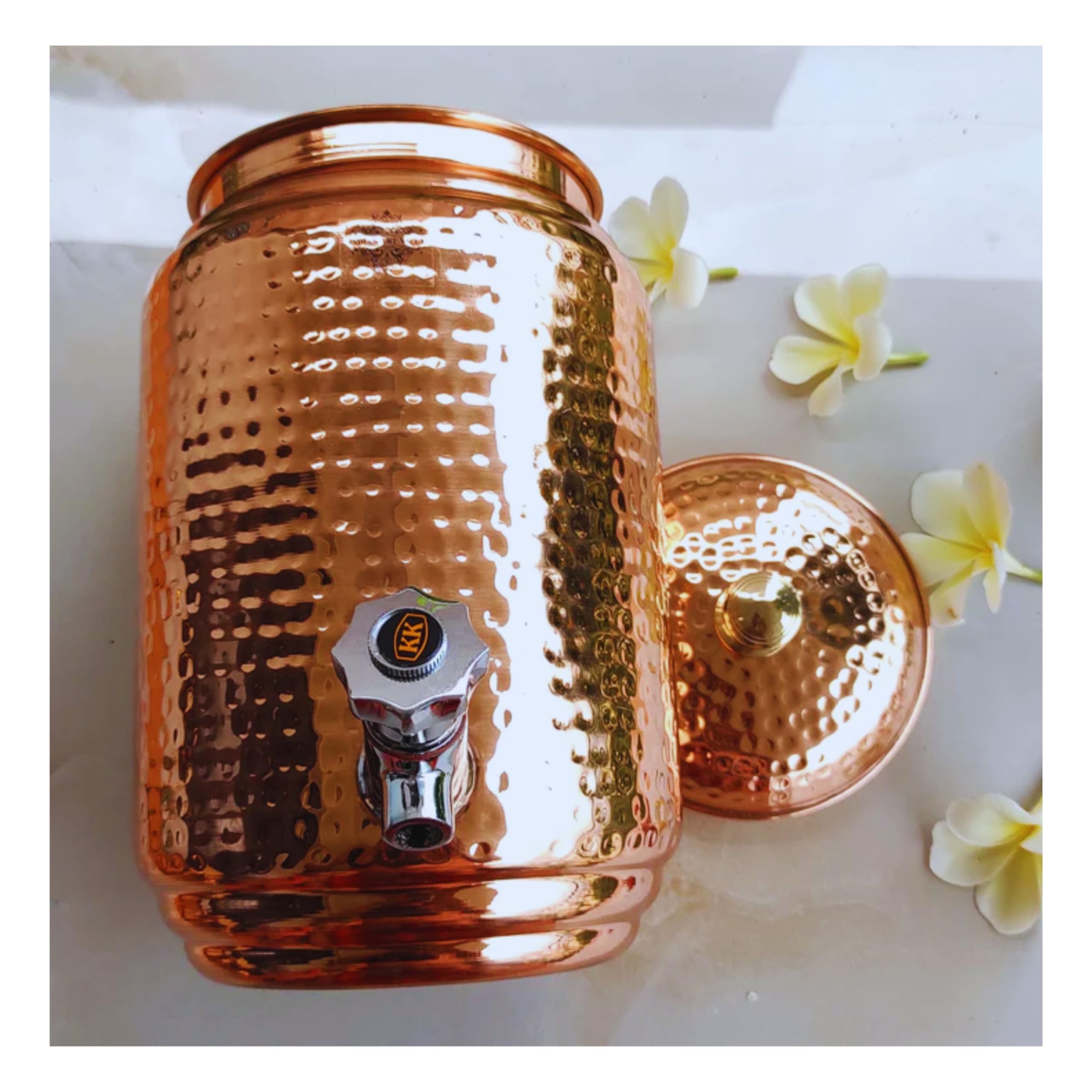 Indian Art Villa Pure Copper Hammered Design Joint Proof Water Pot/Dispenser/Container/Matka/Tank with Brass Stand, Tap & Knob, for Storage & Serving Water, Volume- 608 Oz