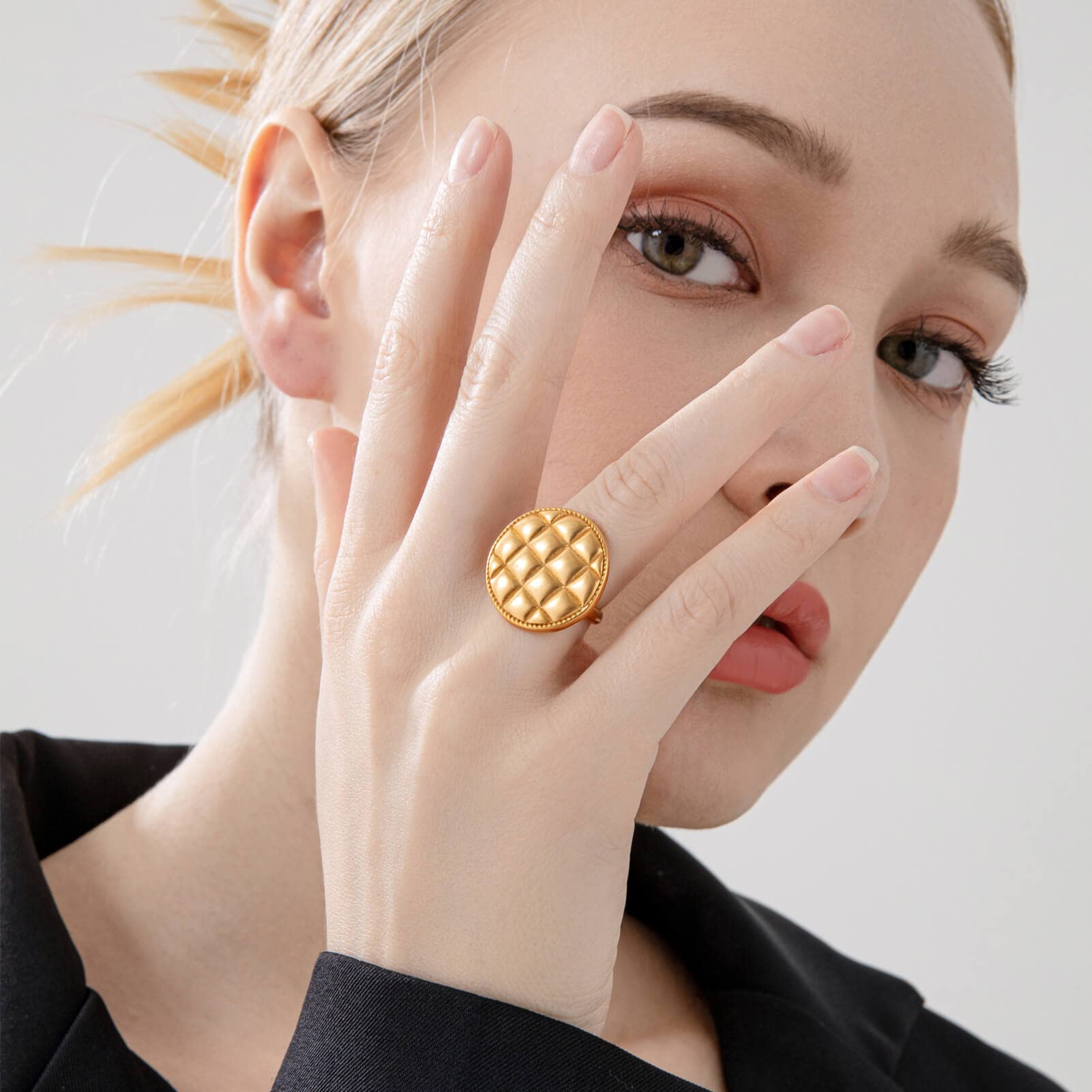 Itcoery Women's Chunky Round Signet Ring 14K Gold Plated Adjustable Vintage Dome Rings