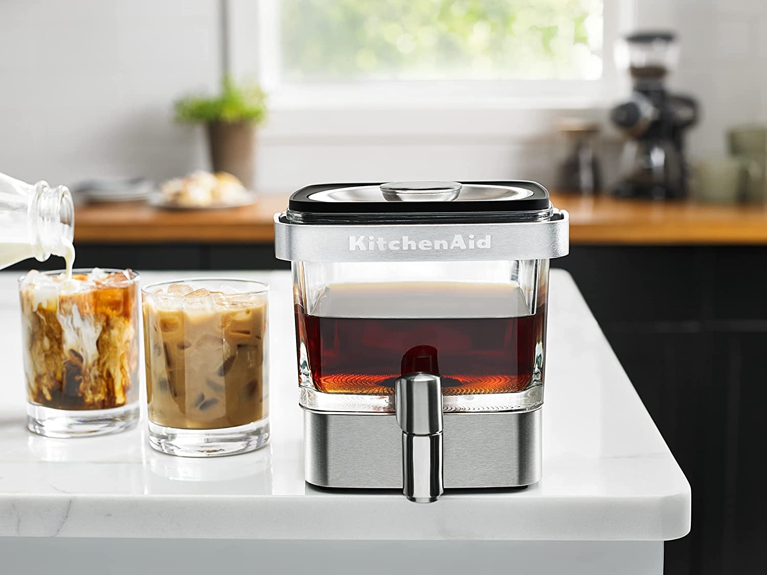 KitchenAid KCM4212SX Cold Brew Coffee Maker-Brushed Stainless Steel, 28 ounce (RENEWED)
