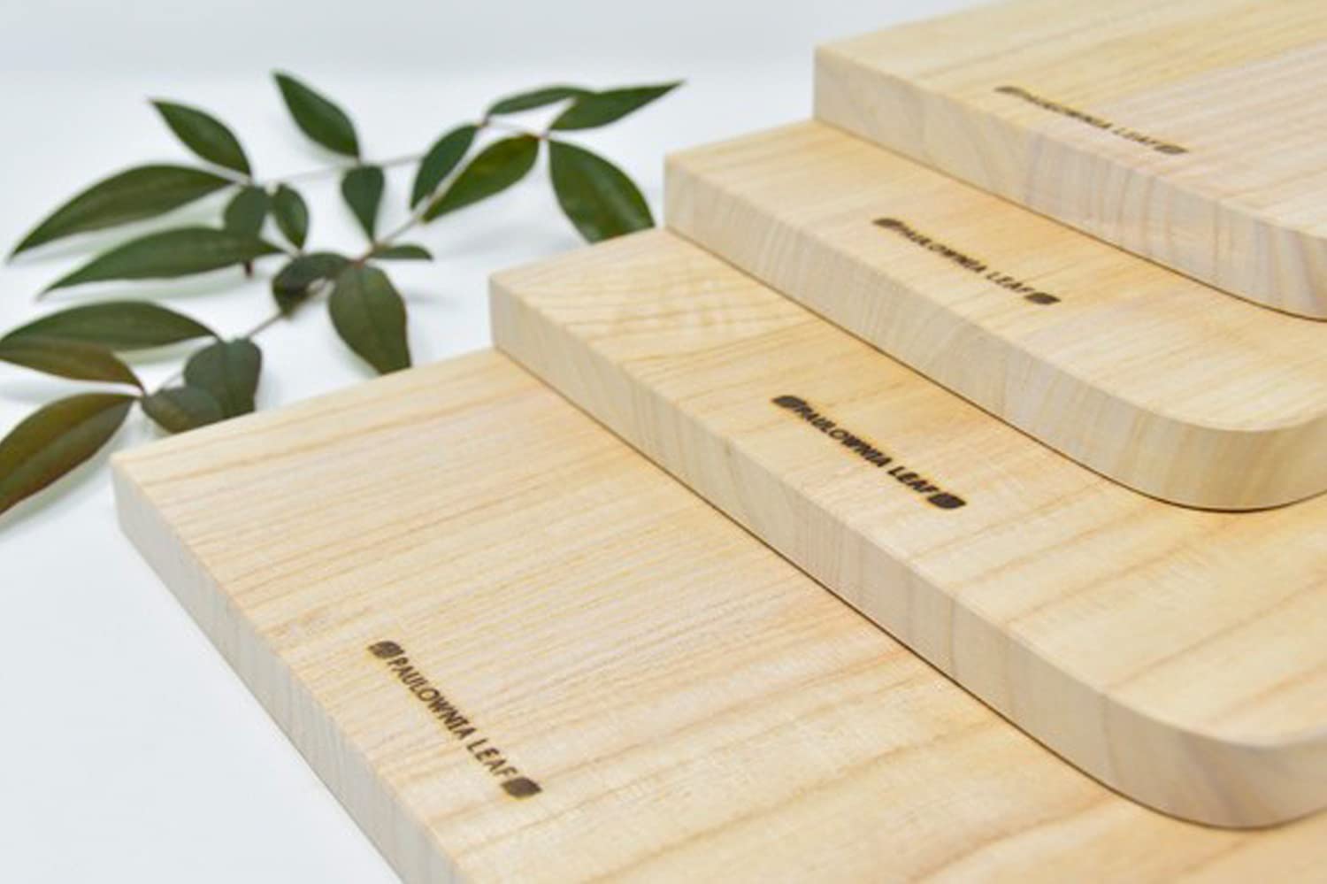 Kiri (Japanese Paulownia) Wooden Cutting Board, Made in Japan, Handmade, 8.85 x 16.1 inches